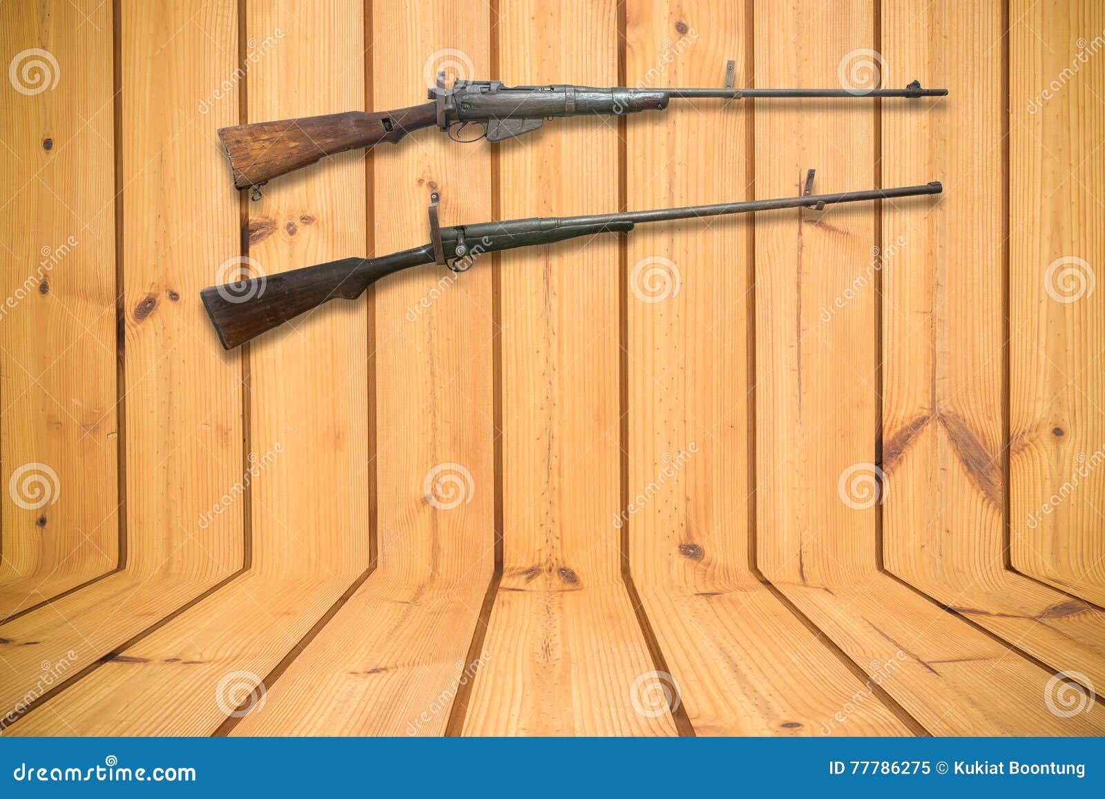 Old Gun and Wooden Background Stock Image - Image of case, grain: 77786275
