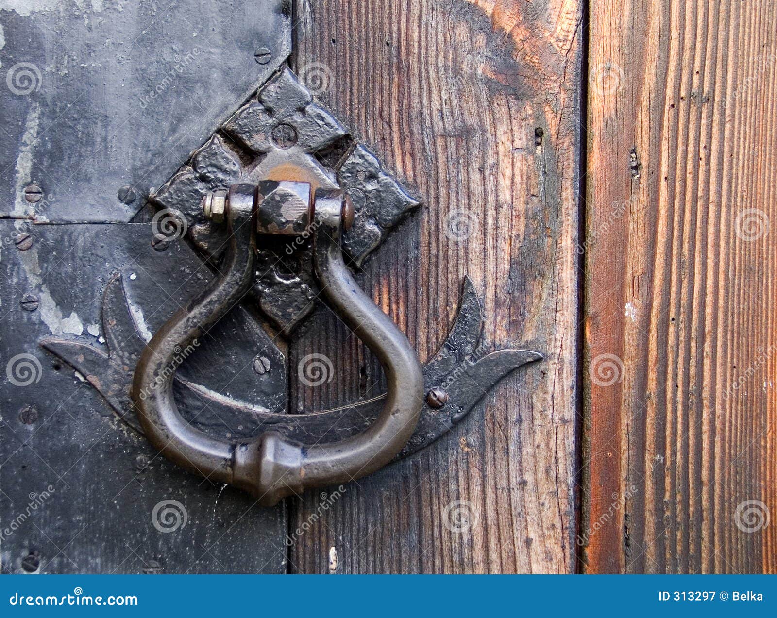 Old handle stock image. Image of door, metalwork, decoratyve - 313297