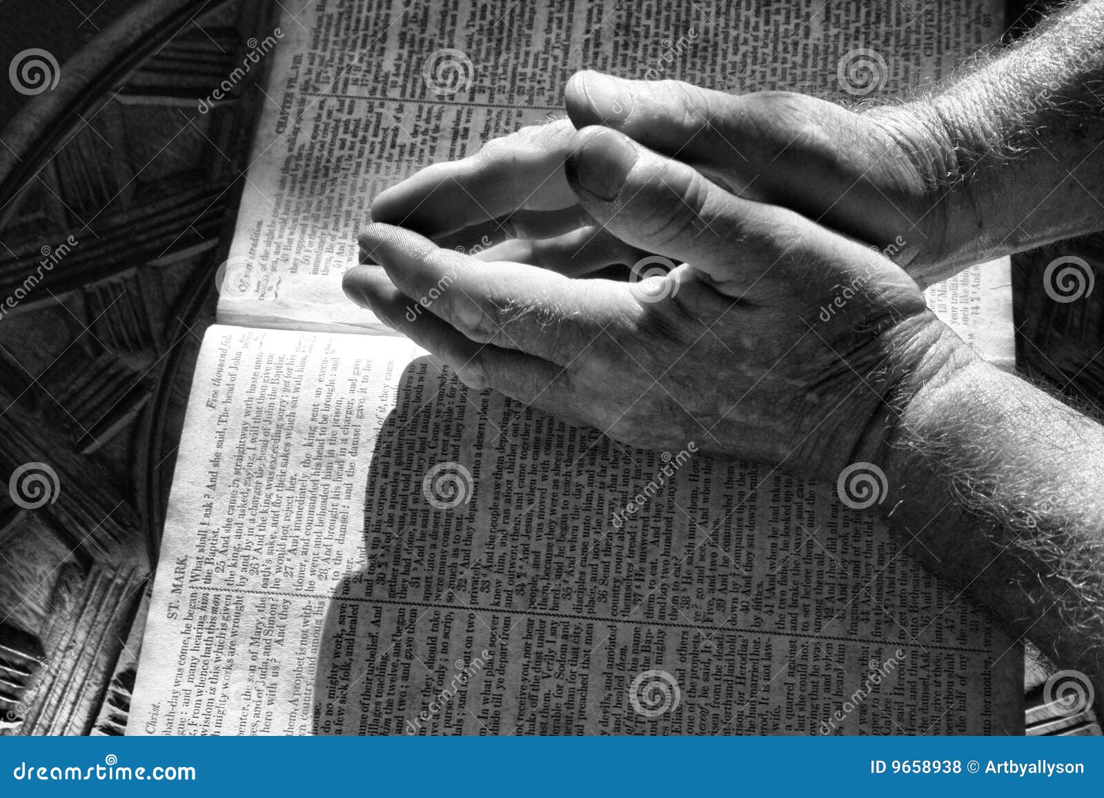 Old Hands Praying stock photo. Image of thankful, praying - 9658938