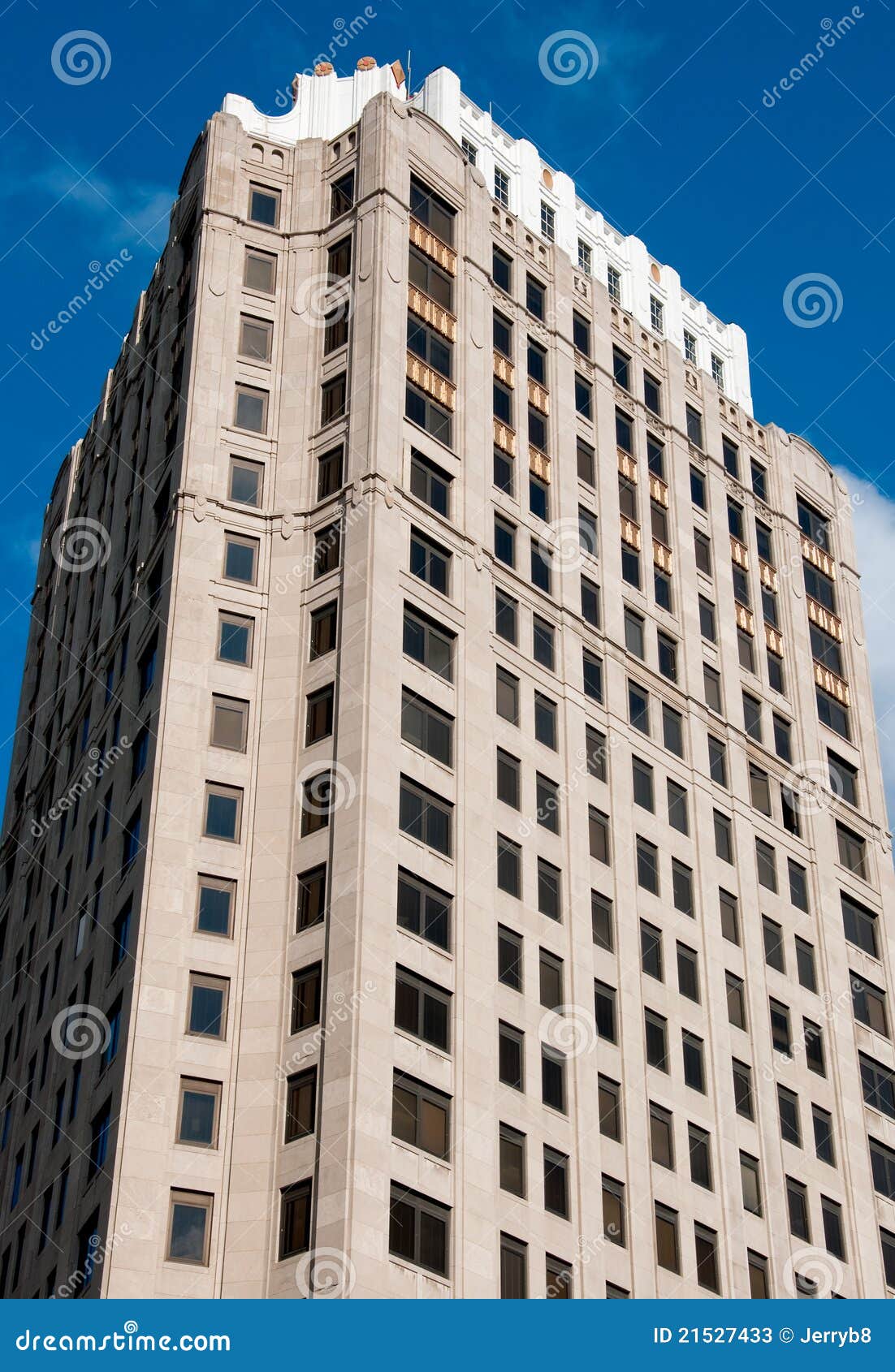 Old Hi-rise Detroit stock image. Image of complex, structure - 21527433