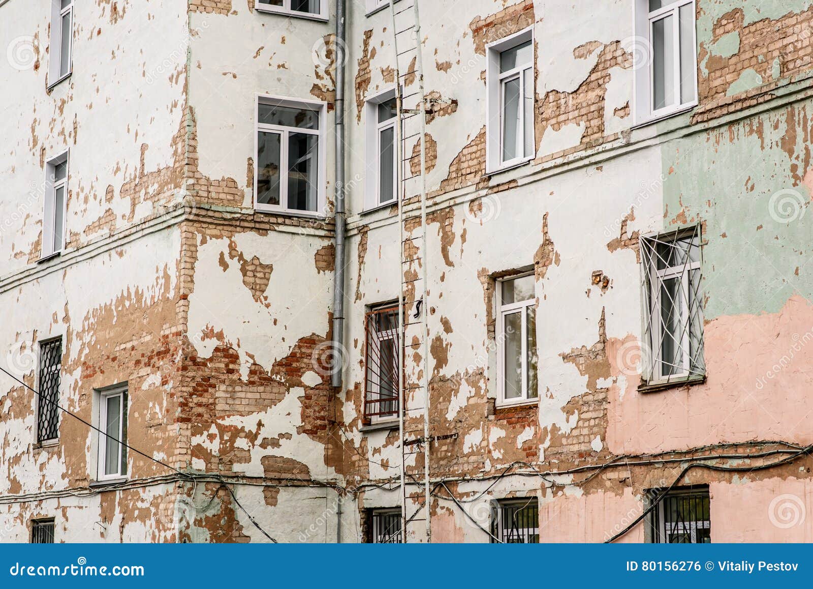 Old High-rise Building in Need of Repair Stock Photo - Image of plaster ...