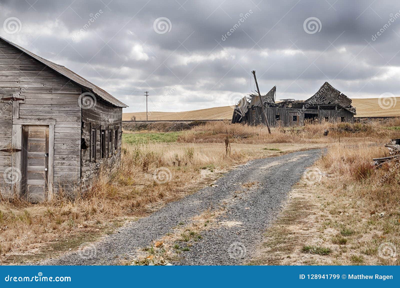 Old Homestead with Barn stock image. Image of countryside - 128941799