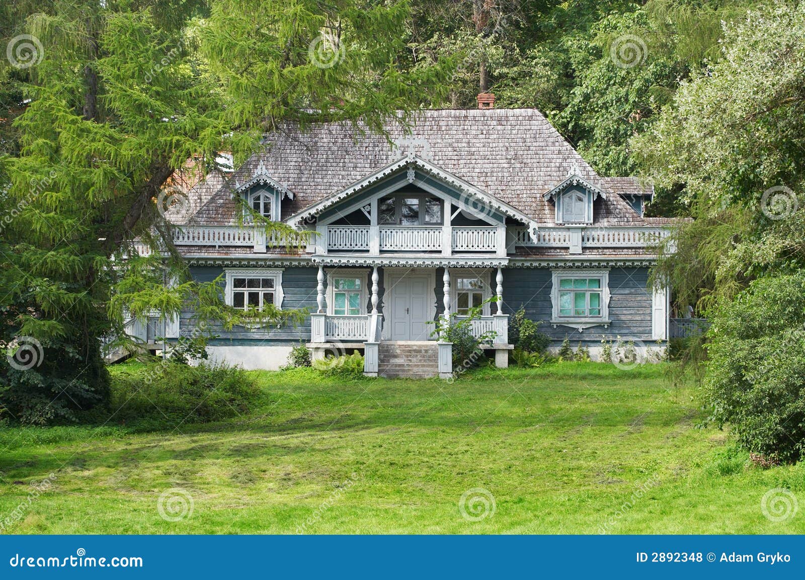 Old house stock photo. Image of retro, grass, nature, rural - 2892348