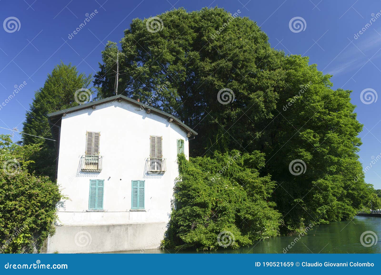 Old House Along the Martesana Cycleway at Vaprio Stock Image - Image of ... Old House Along the Martesana Cycleway at Vaprio Stock Image - Image of ...