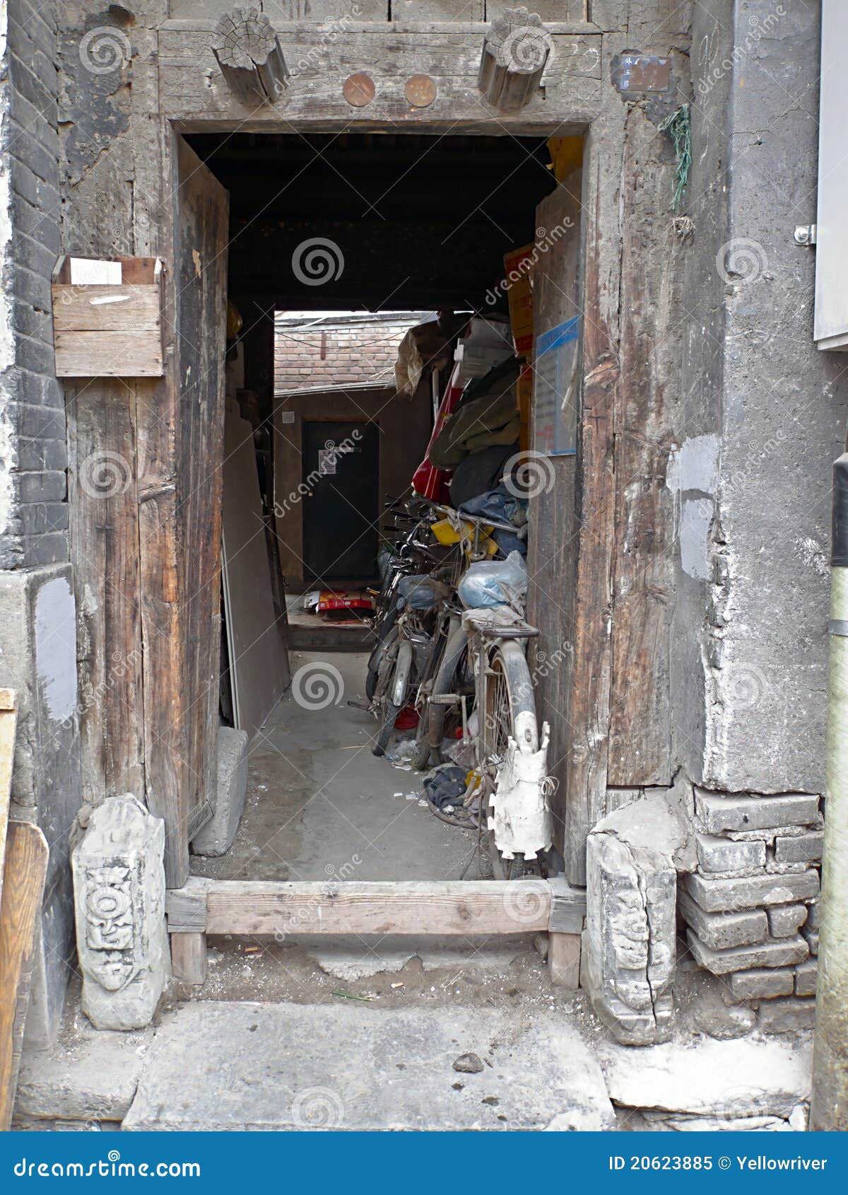 Old House in Beijing Hutong Stock Image - Image of history, poor: 20623885