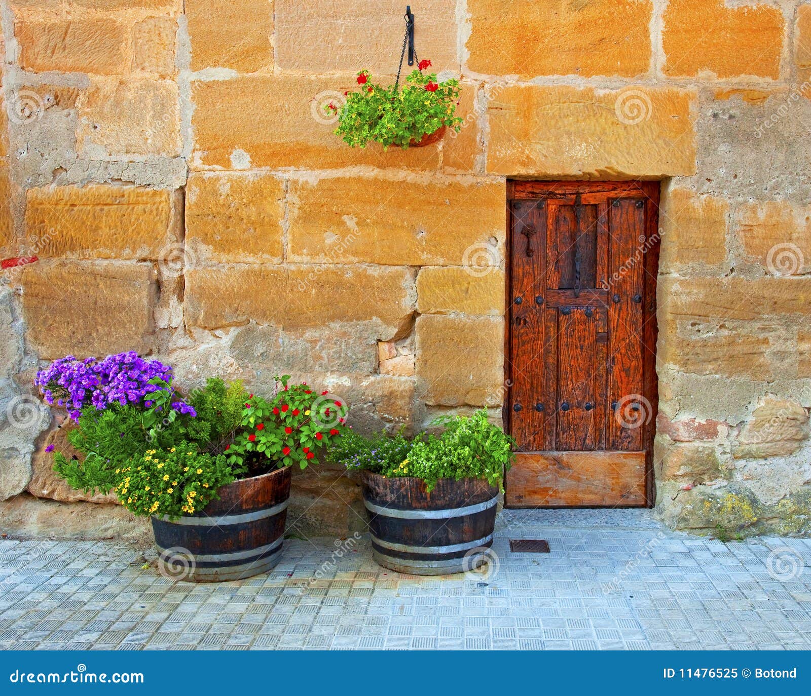 Old house with flowers stock image. Image of season, travel - 11476525