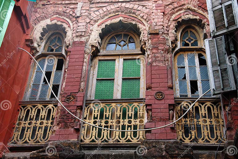 Old house of Kolkata editorial stock image. Image of resident - 17745134