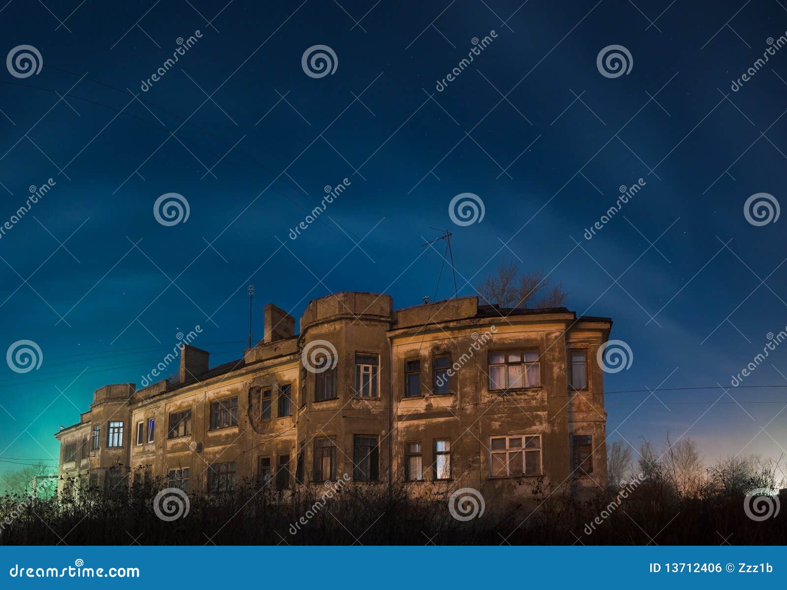 Old house at night stock photo. Image of cracked, north - 13712406