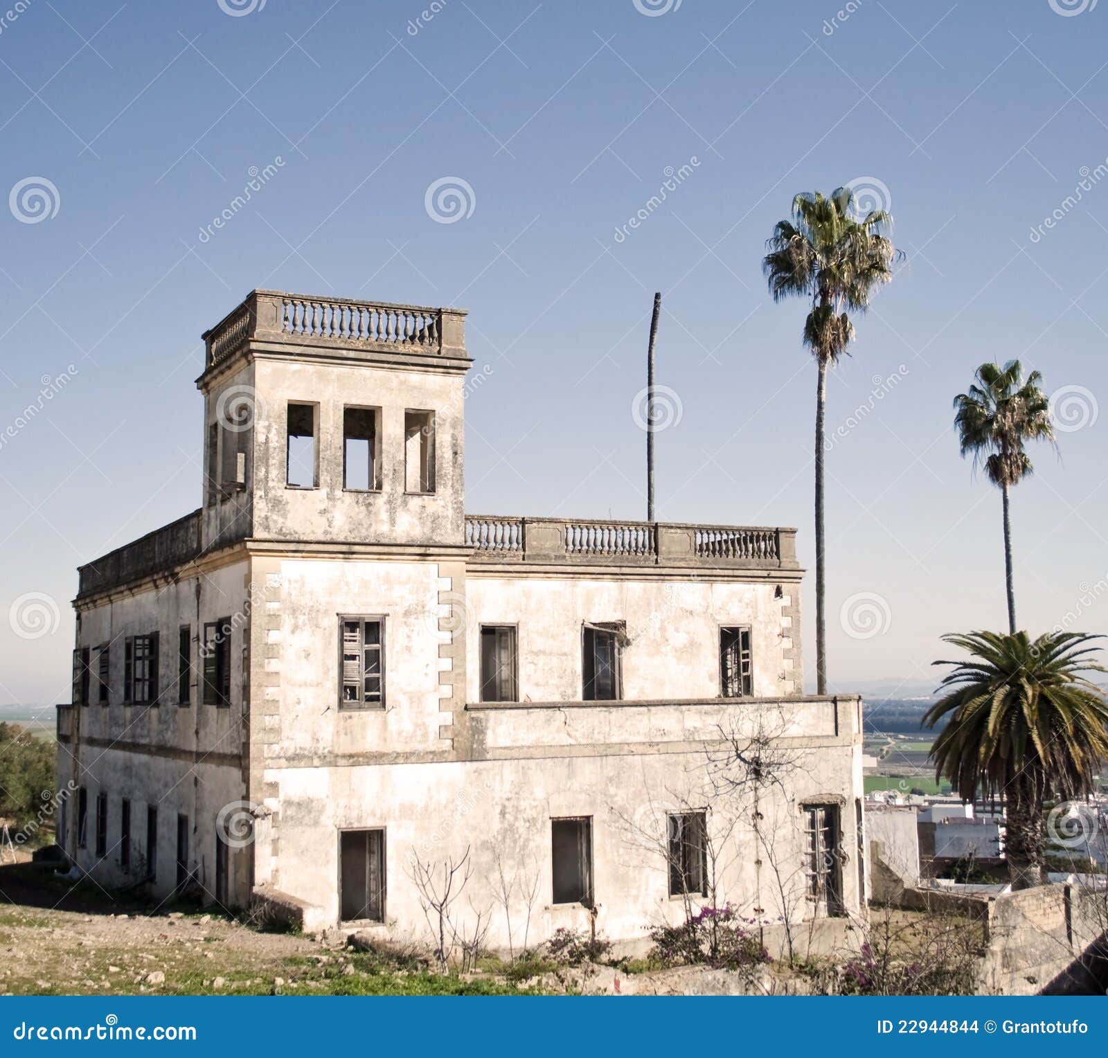 Old house in ruins stock photo. Image of ruins, debris - 22944844