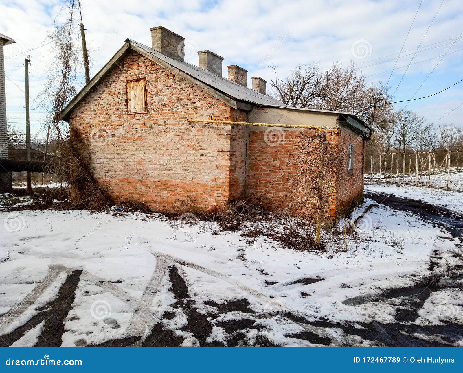 Old House in Winter Old Wooden House Stock Image - Image of rural ...