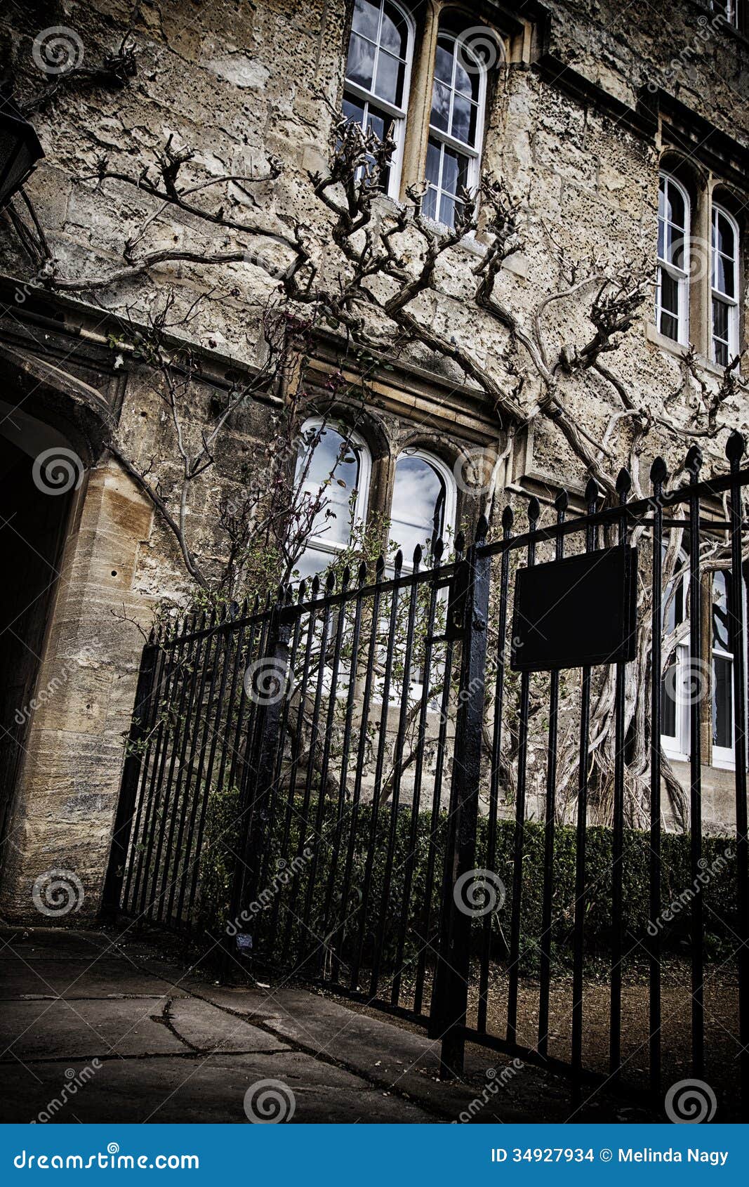 Old hunted building stock photo. Image of dark, night - 34927934