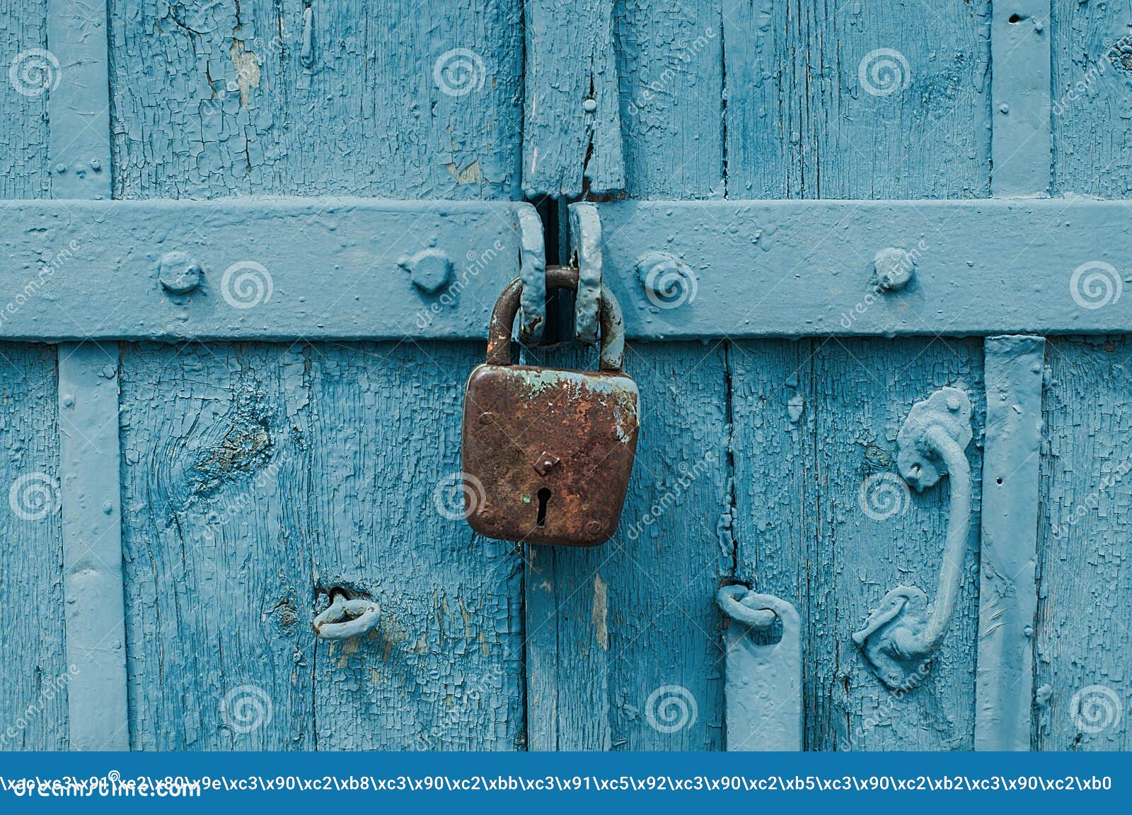 Old iron barn lock stock image. Image of safety, metal - 116617185