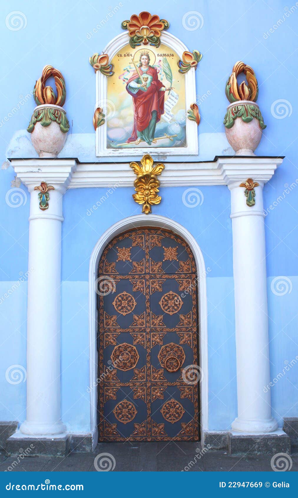 Old Iron Door Royalty-Free Stock Photo | CartoonDealer.com #22947669