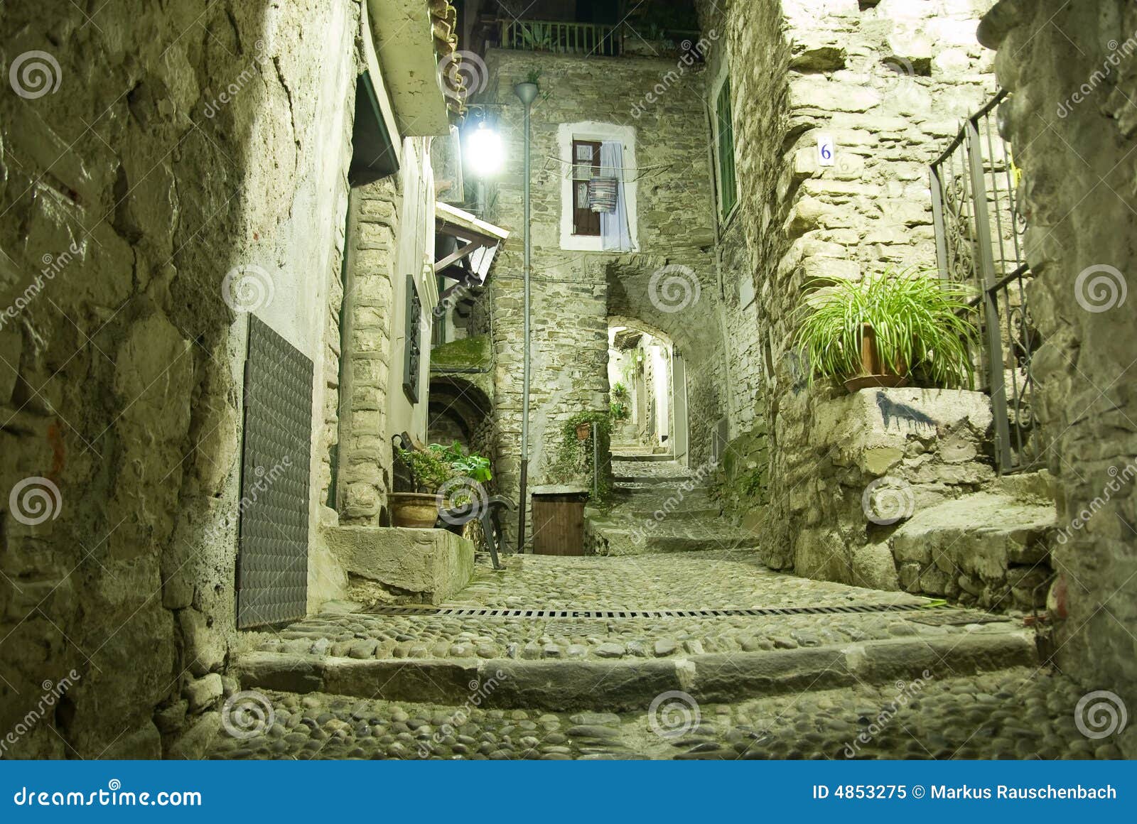 Old Italian Alleyway at Night Stock Image - Image of footpath, pathway ...