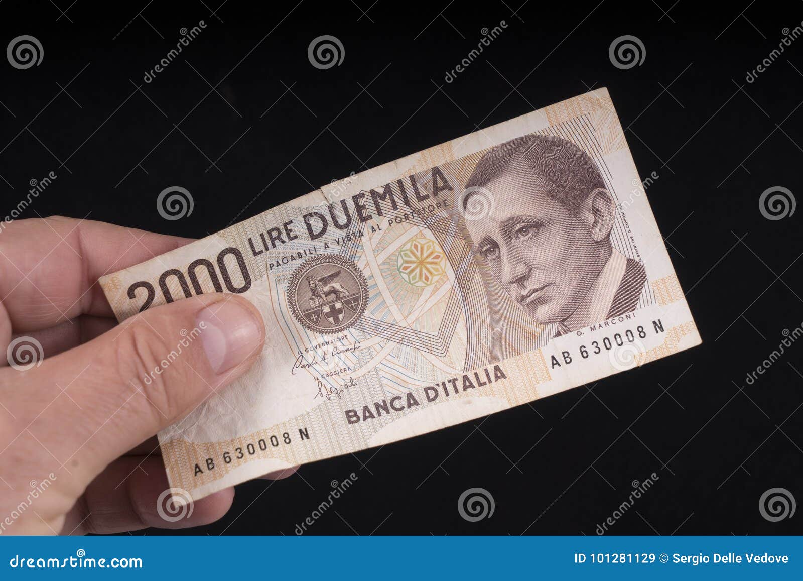 An old Italian banknote editorial stock image. Image of engraving ...