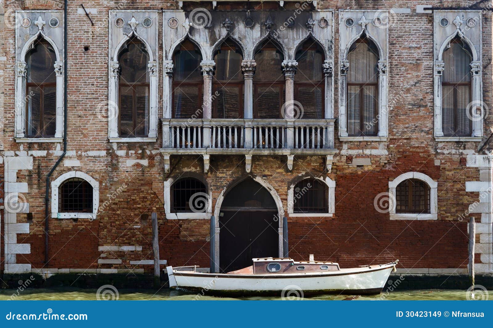Old Italian Palazzo stock image. Image of buildings, history - 30423149