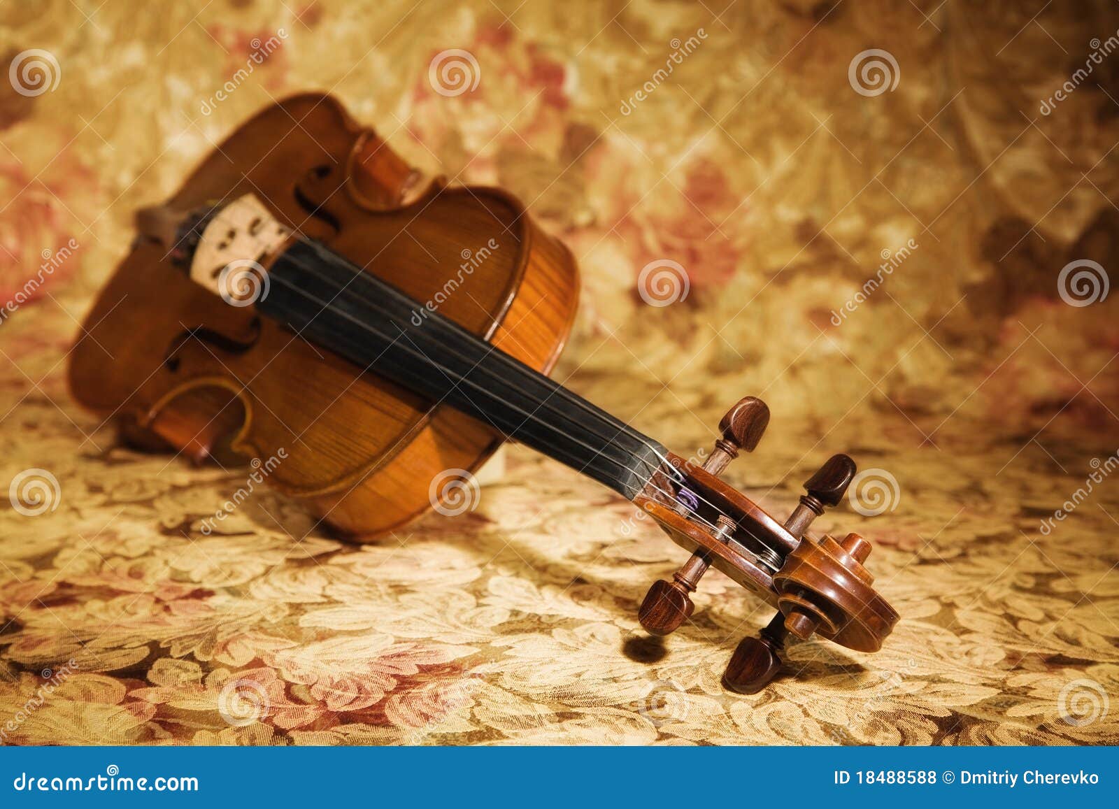 Old italian violin stock photo. Image of symphony, italy - 18488588