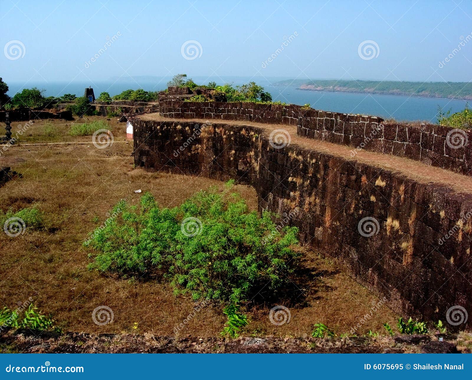 Old Jaigad fort wall stock image. Image of path, blue - 6075695