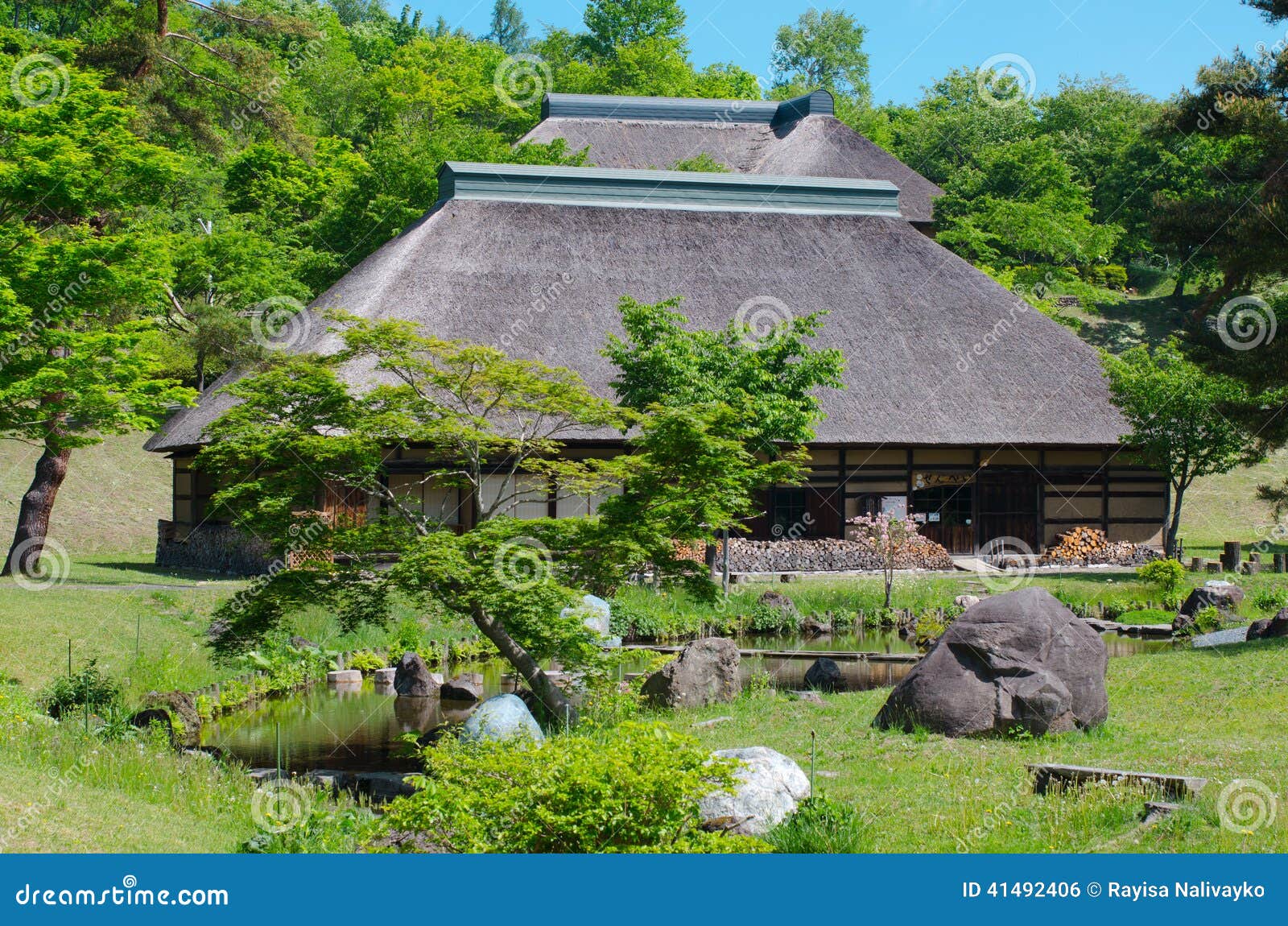 Old Japanese house stock photo. Image of roof, house - 41492406