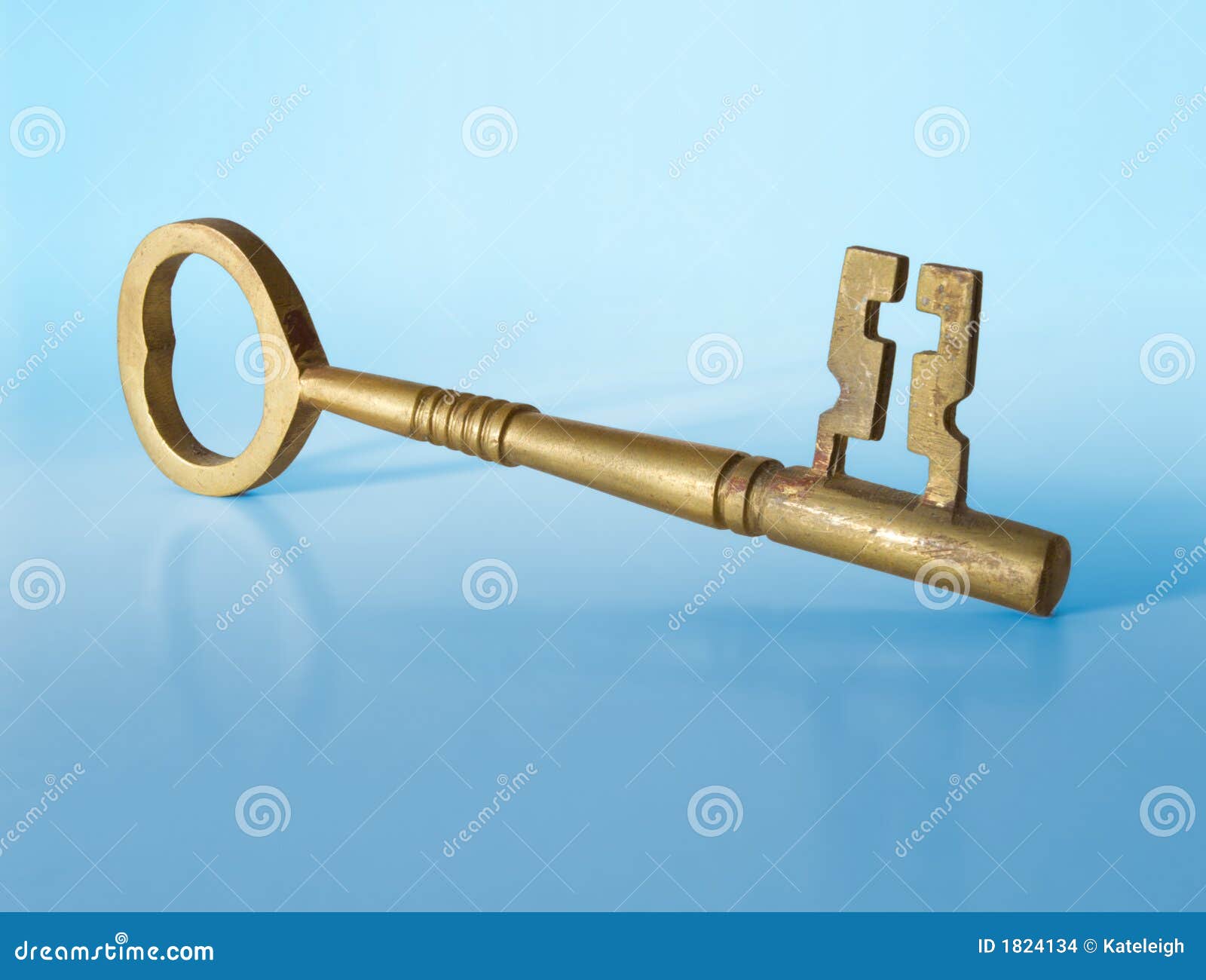 Old Key stock photo. Image of shadow, antique, metal, bronze - 1824134