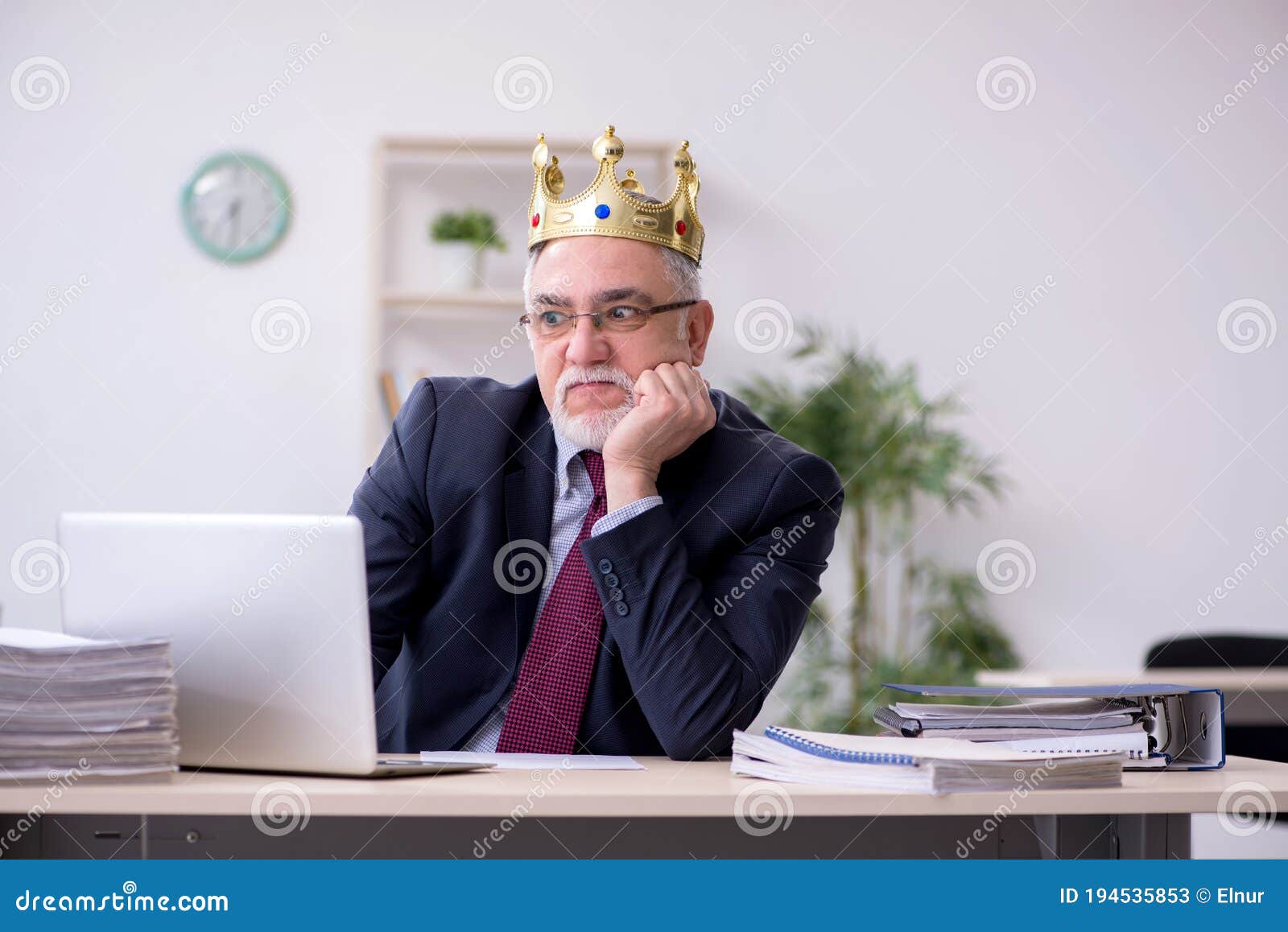 Old King Businessman Employee at Workplace Stock Image - Image of ...