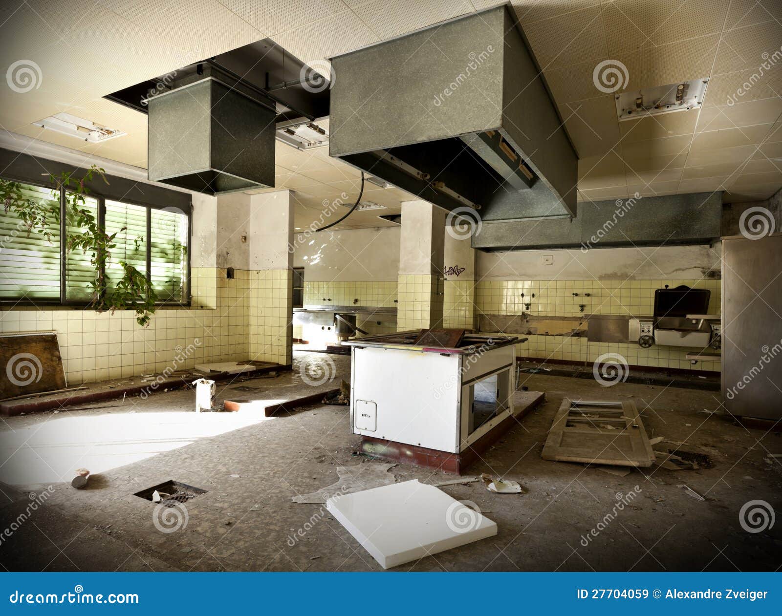Old kitchen stock image. Image of decay, scary, grunge - 27704059
