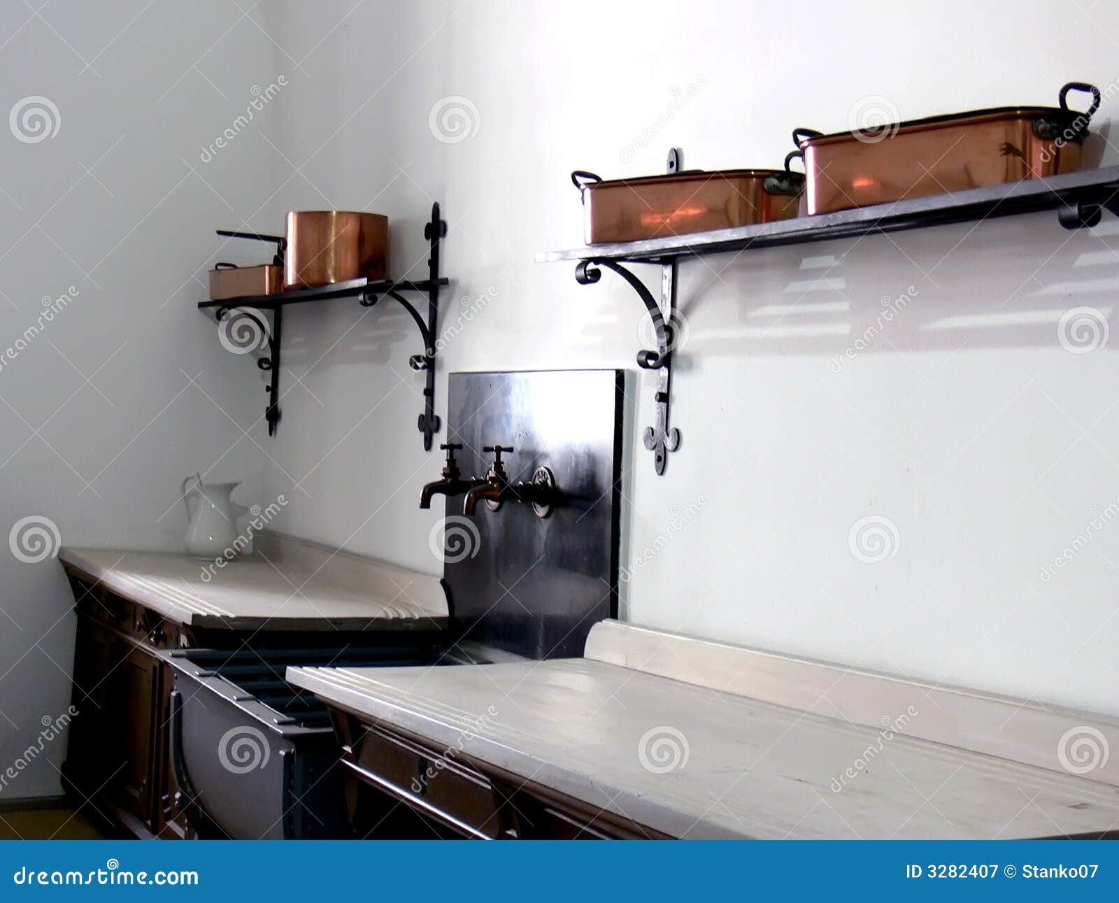 Old kitchen stock image. Image of hotel, fryer, museum - 3282407