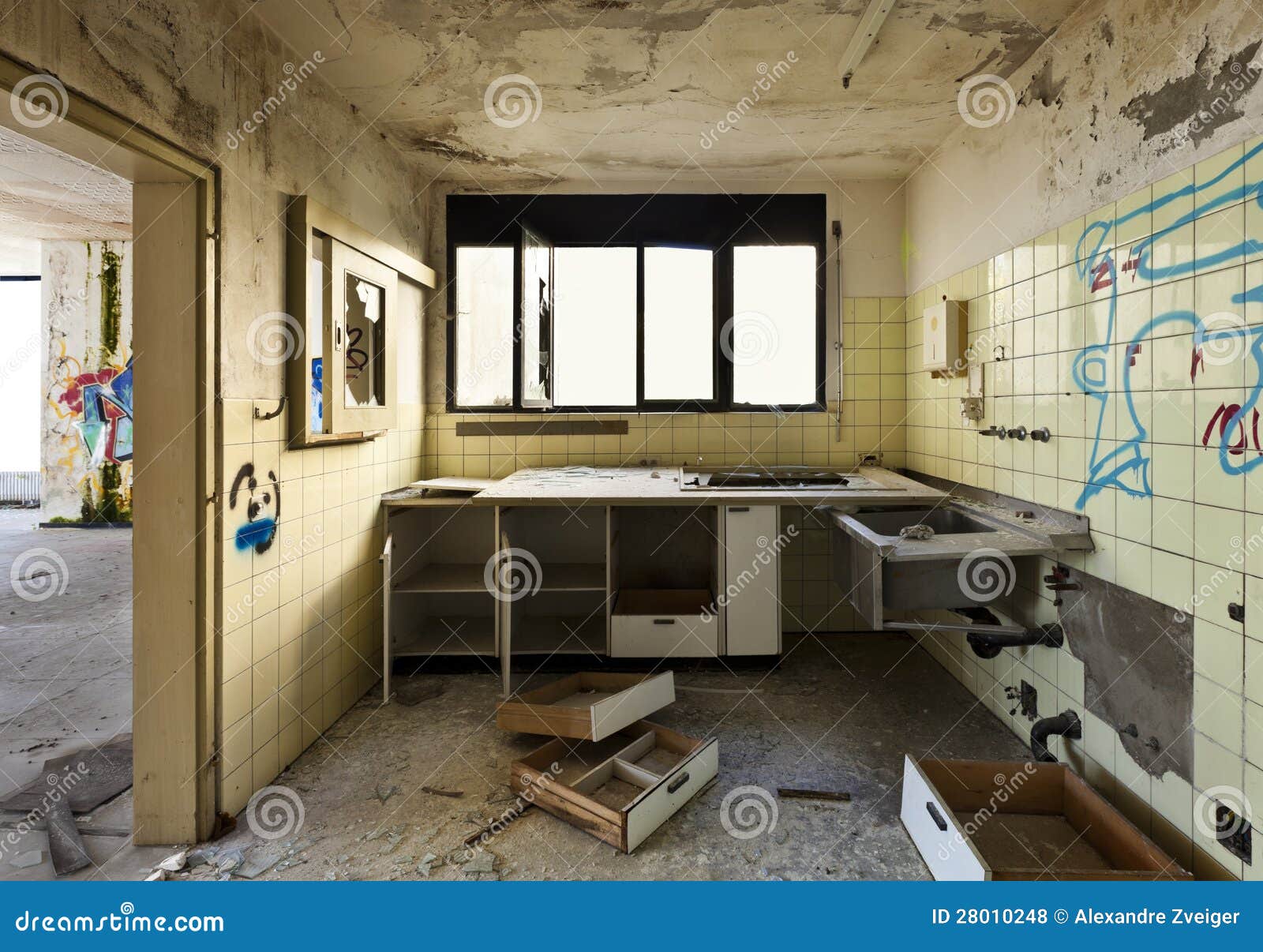 Old kitchen destroyed stock photo. Image of decline, forgotten - 28010248