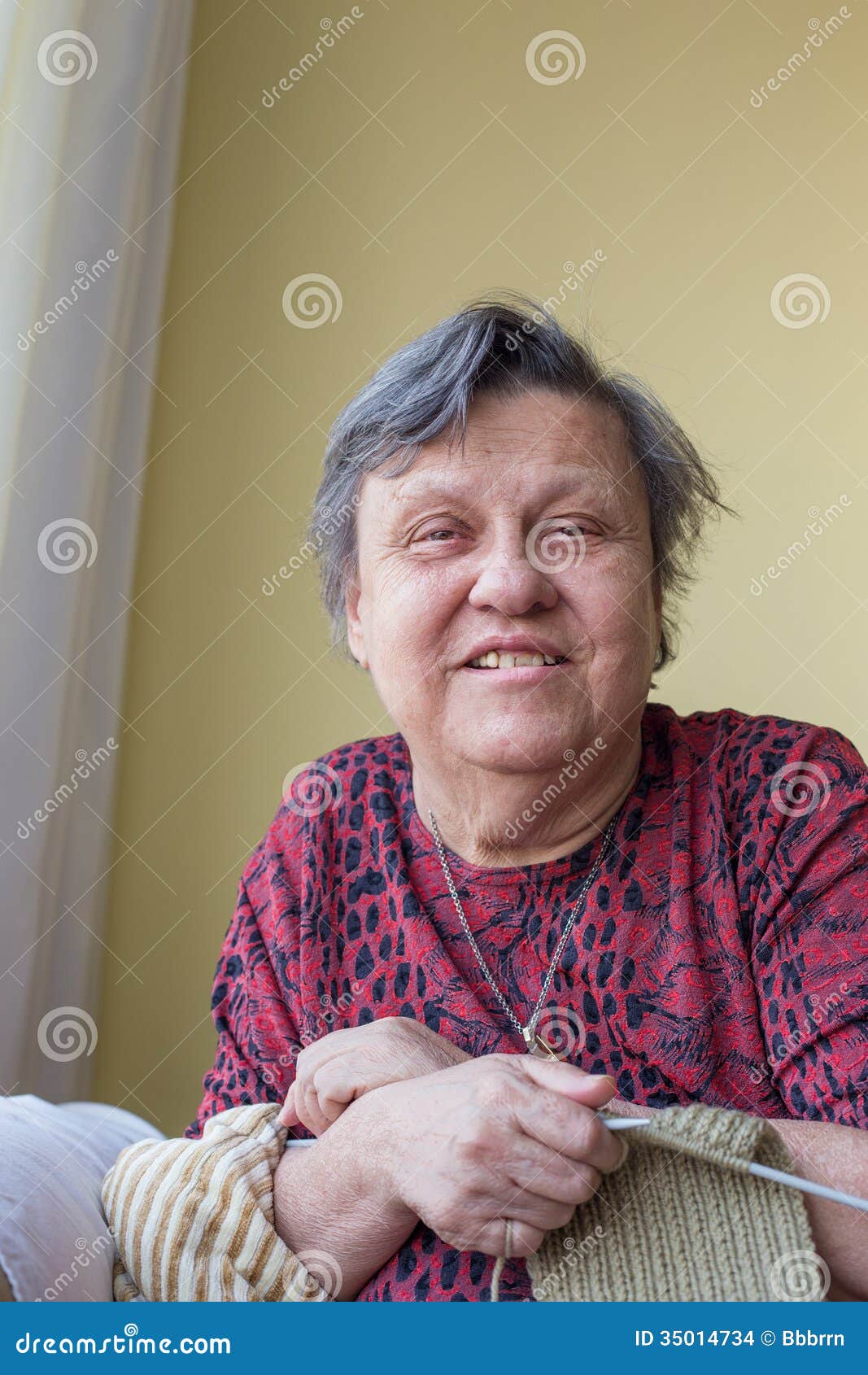 Old lady knitting stock photo. Image of grey, people - 35014734