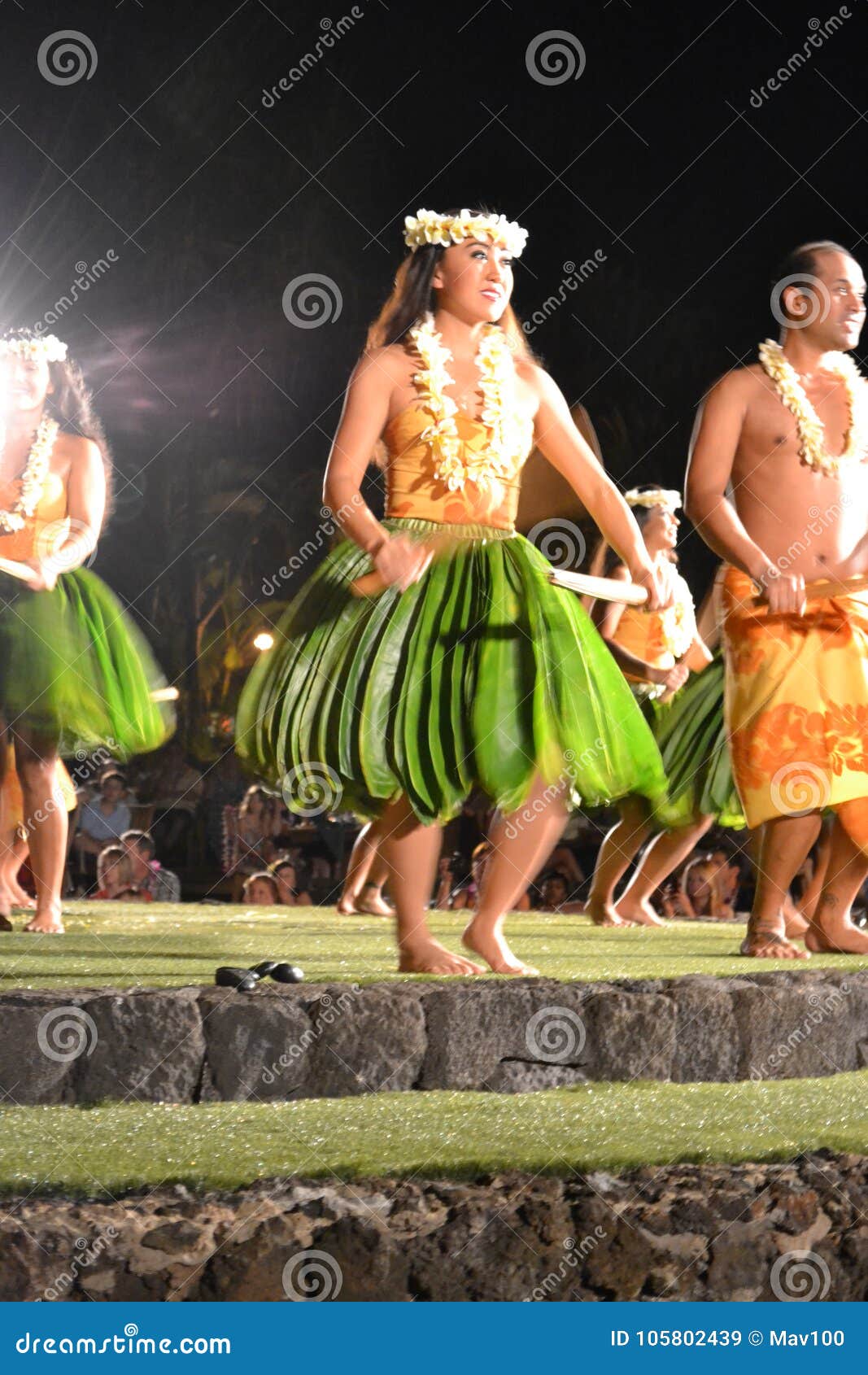 Old Lahaina Luau editorial stock image. Image of dance - 105802439