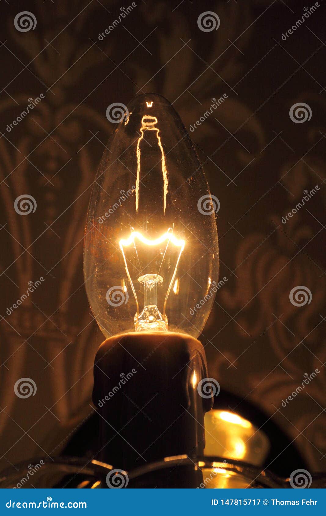 Old lamp bulb stock image. Image of lamp, bright, idea - 147815717