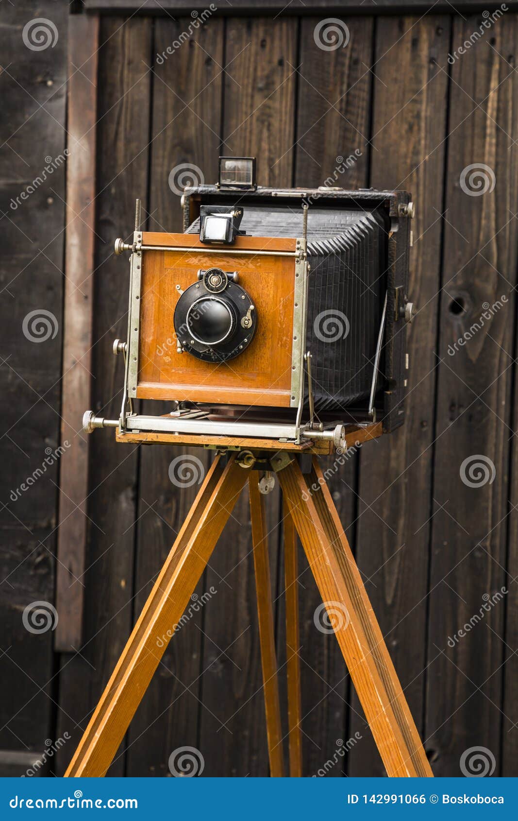Old large format camera stock photo. Image of professional - 142991066