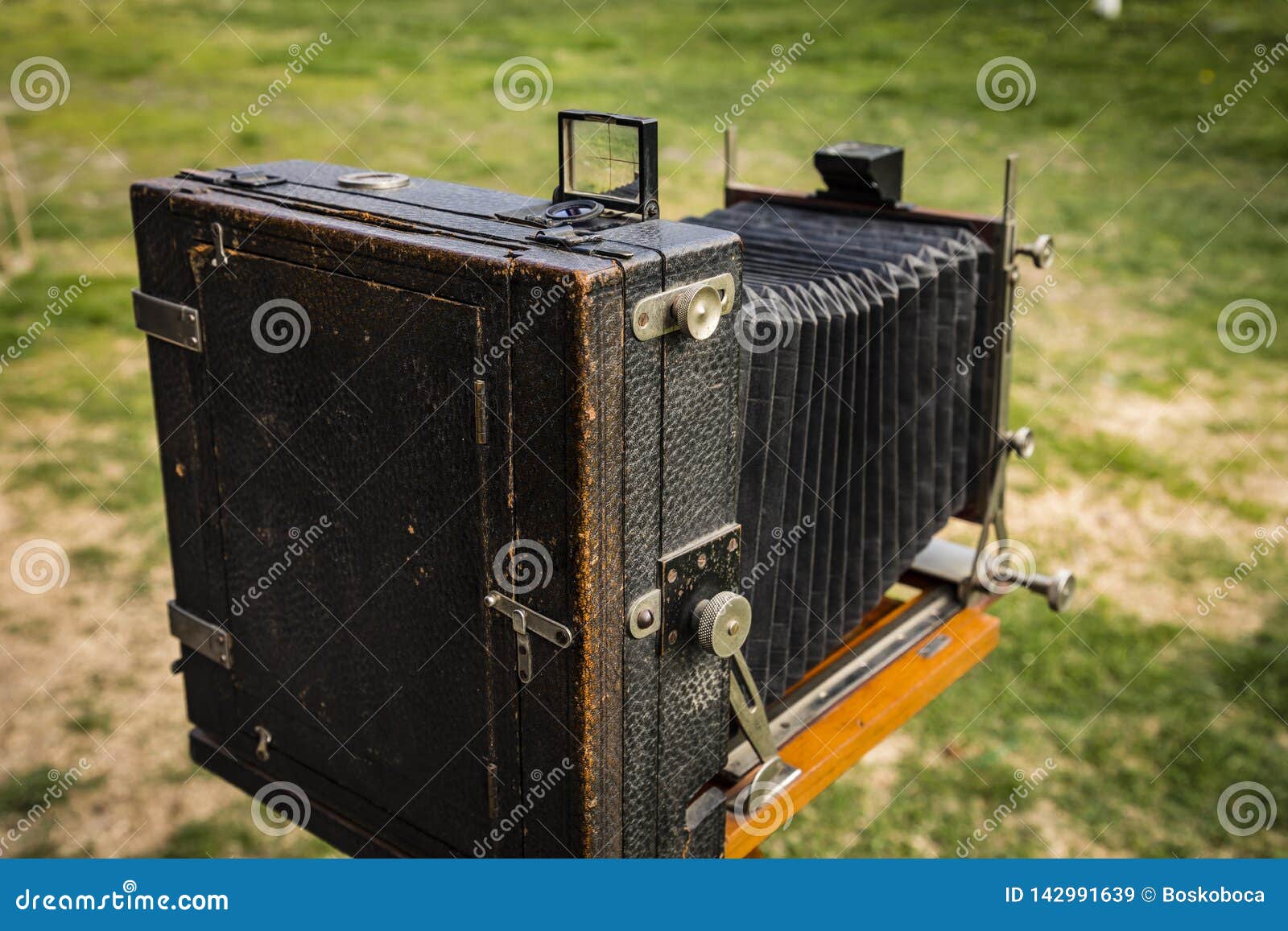 Old large format camera stock image. Image of tripod - 142991639