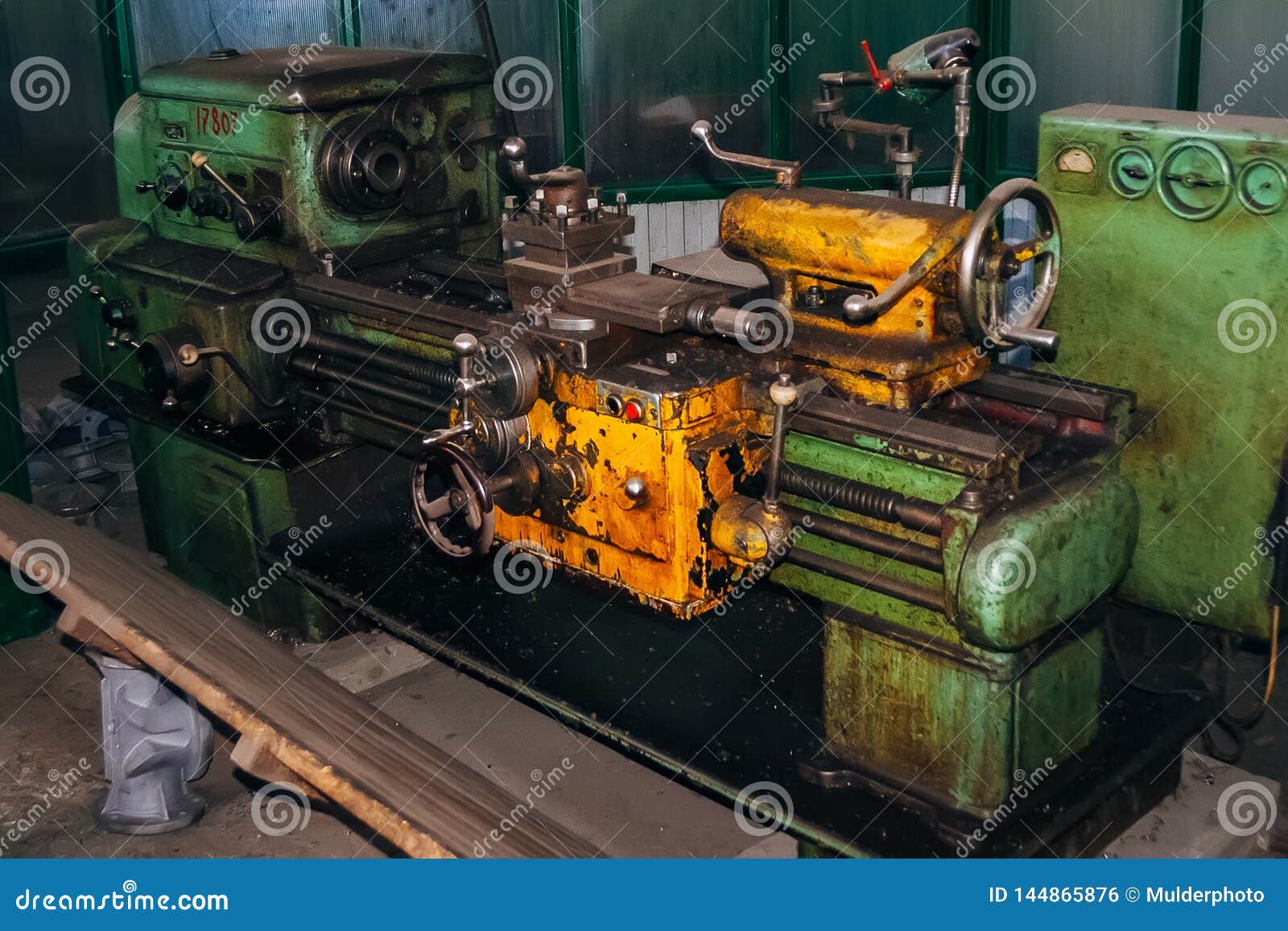 Old Lathe in Metalworking Factory Stock Photo - Image of machine ...