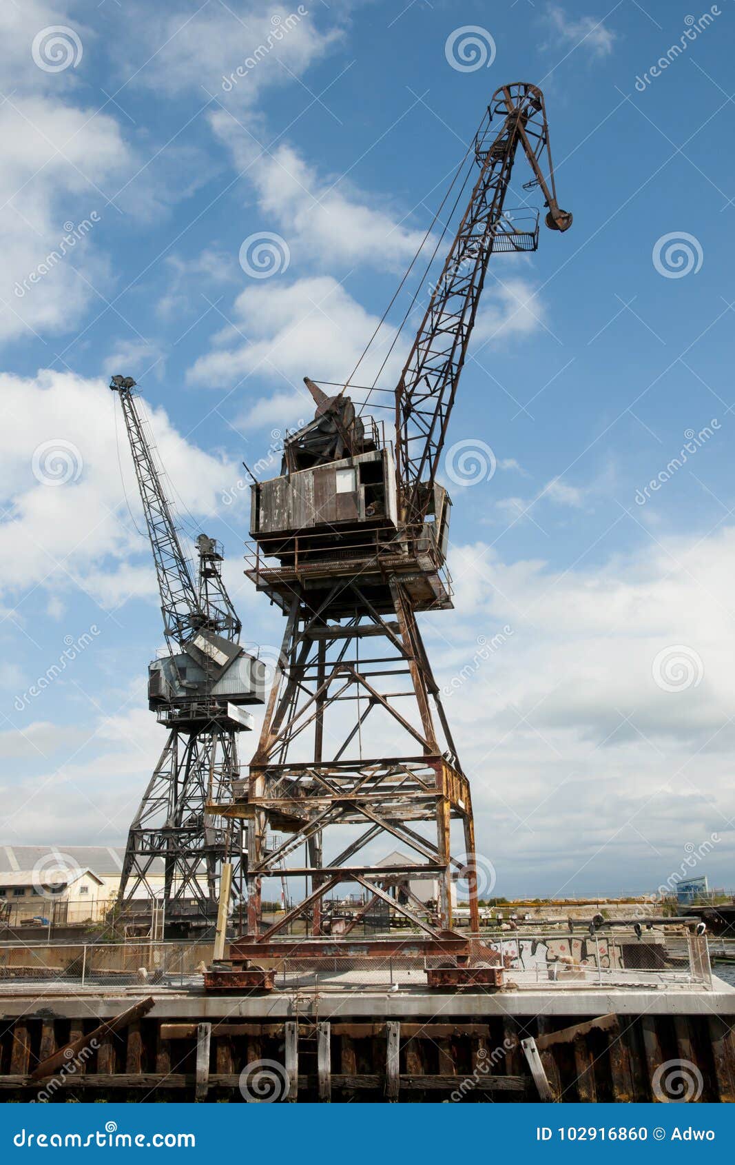 Level Luffing Crane Stock Image | CartoonDealer.com #29237221