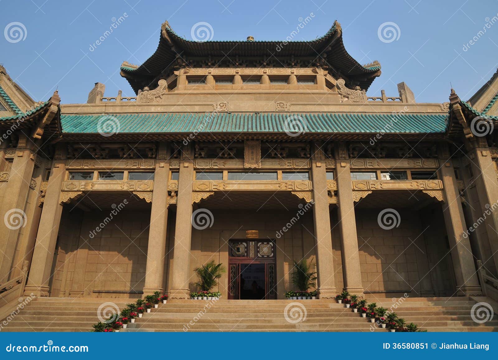 The Old Library Building of Wuhan University Stock Image - Image of ...