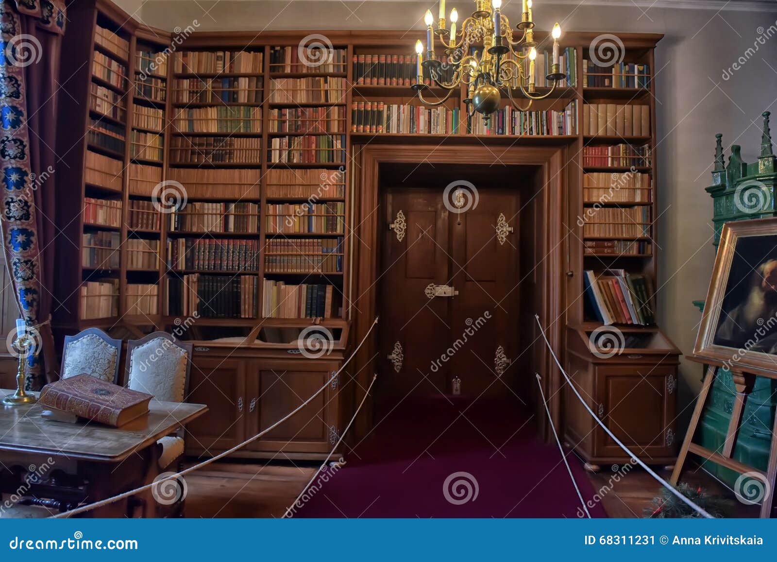 Old library in the castle editorial photo. Image of exclusive - 68311231