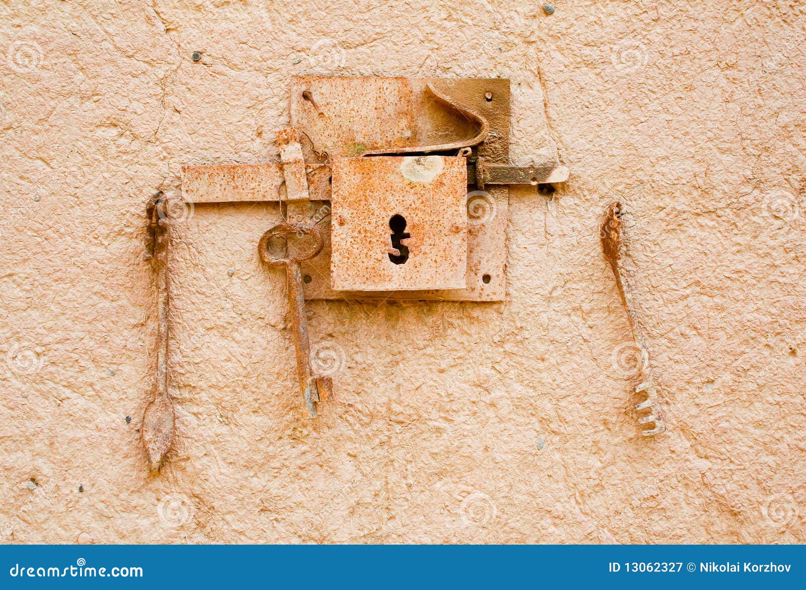 Old Lock with Multiple Keys Stock Image - Image of shackle, large: 13062327