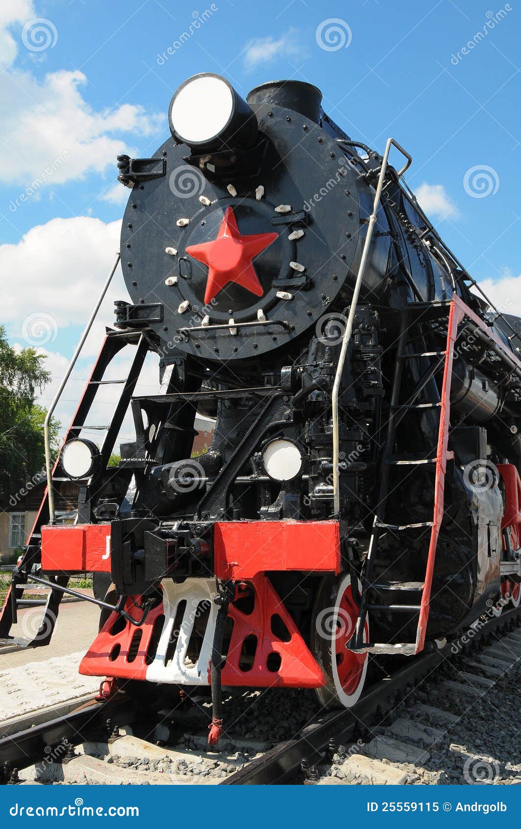 Old locomotive stock image. Image of green, passengers - 25559115