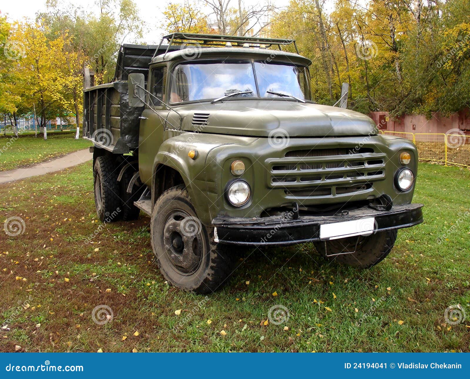 Old lorry stock image. Image of retro, build, tool, road - 24194041