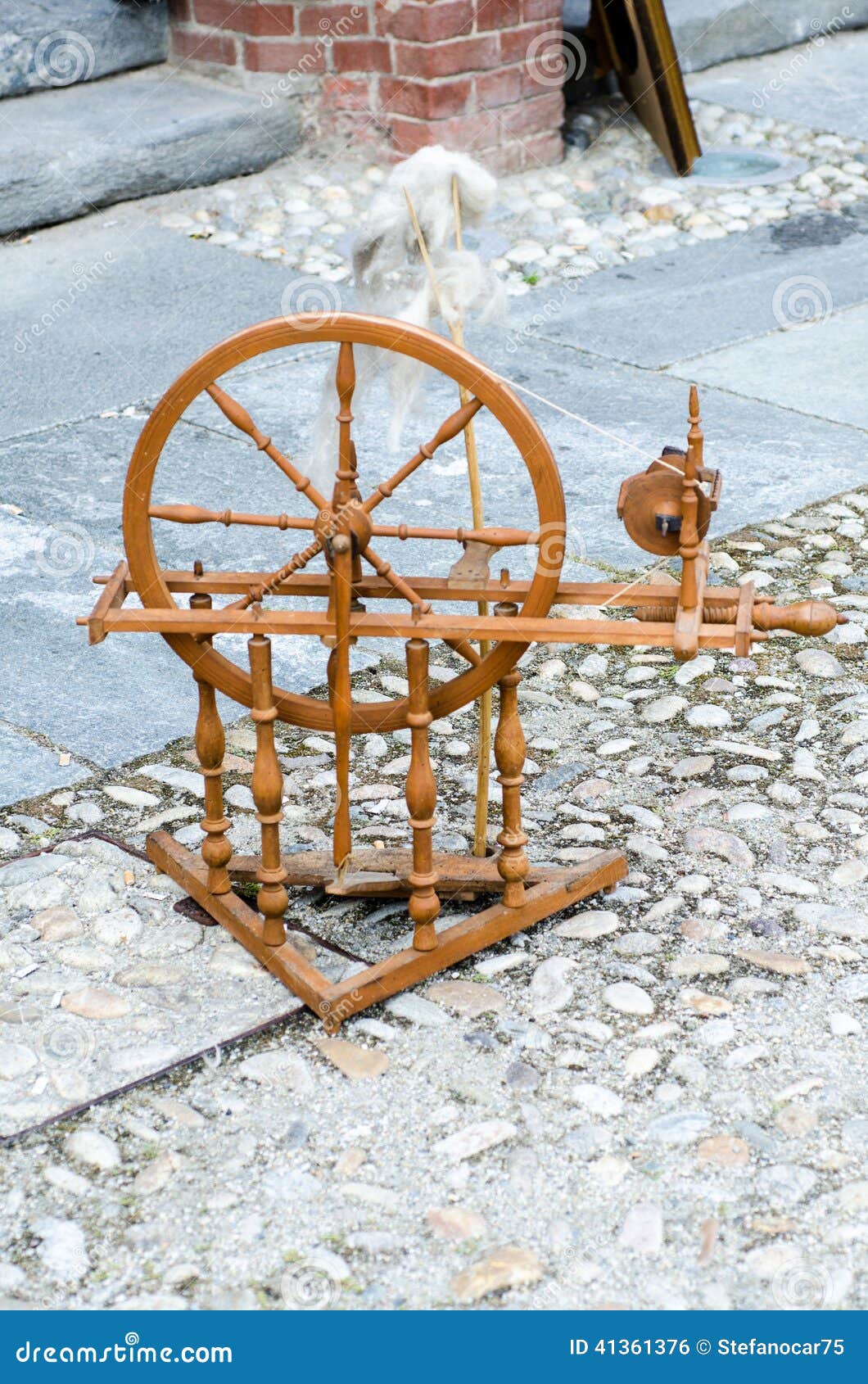 Old Machine for Wool Spinning Stock Photo - Image of fabric, tool: 41361376