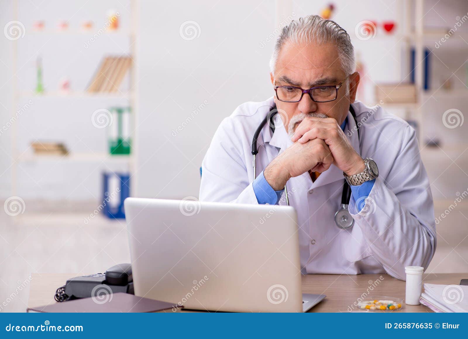 Old Male Doctor Working in the Clinic Stock Image - Image of diagnostic ...