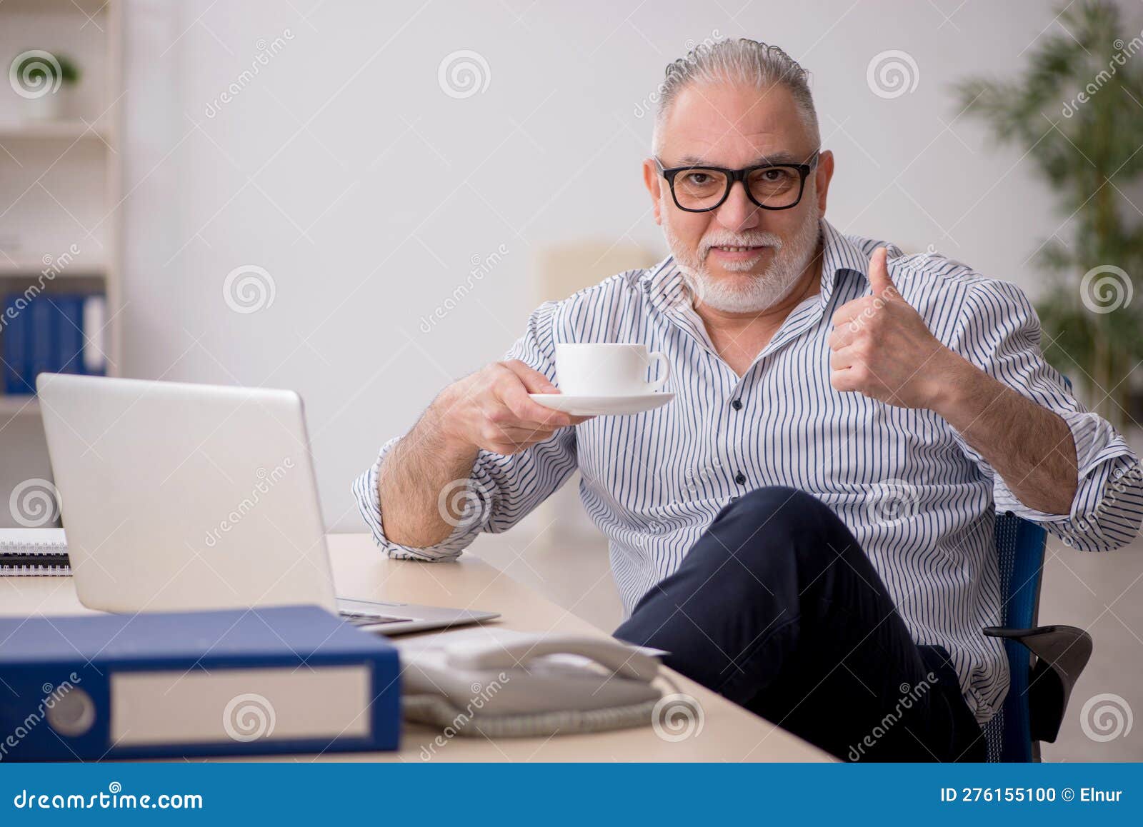 Old Male Employee Drinking Coffee during Break Stock Photo - Image of ...