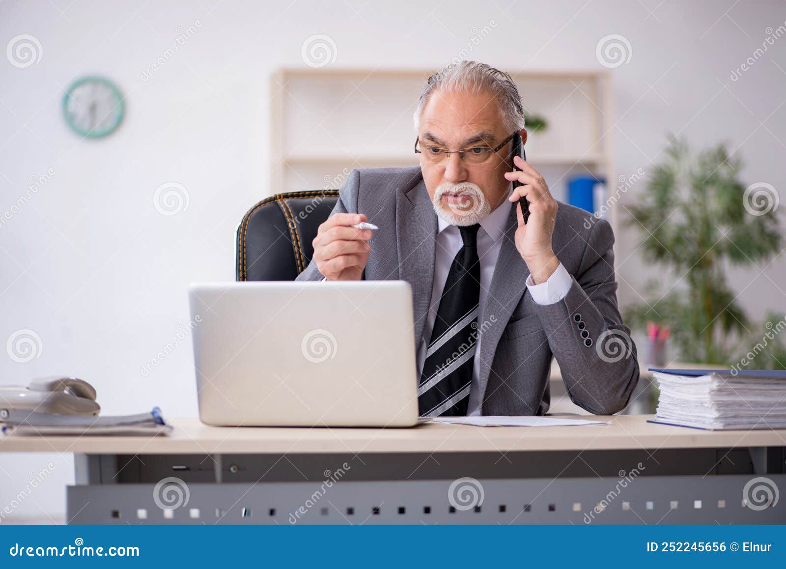 Old Male Employee Working in the Office Stock Photo - Image of workload ...