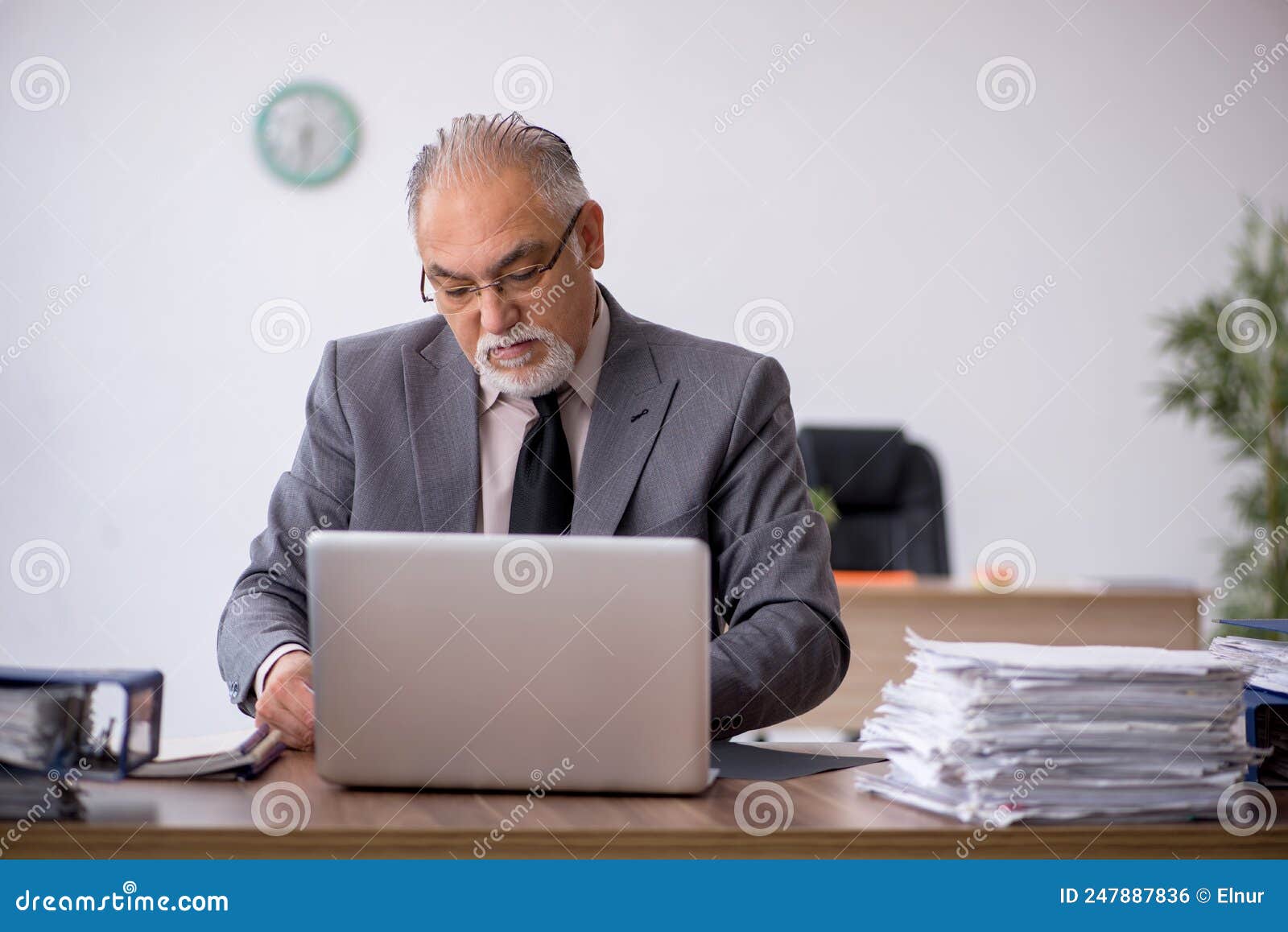Old Male Employee Working in the Office Stock Photo - Image of work ...