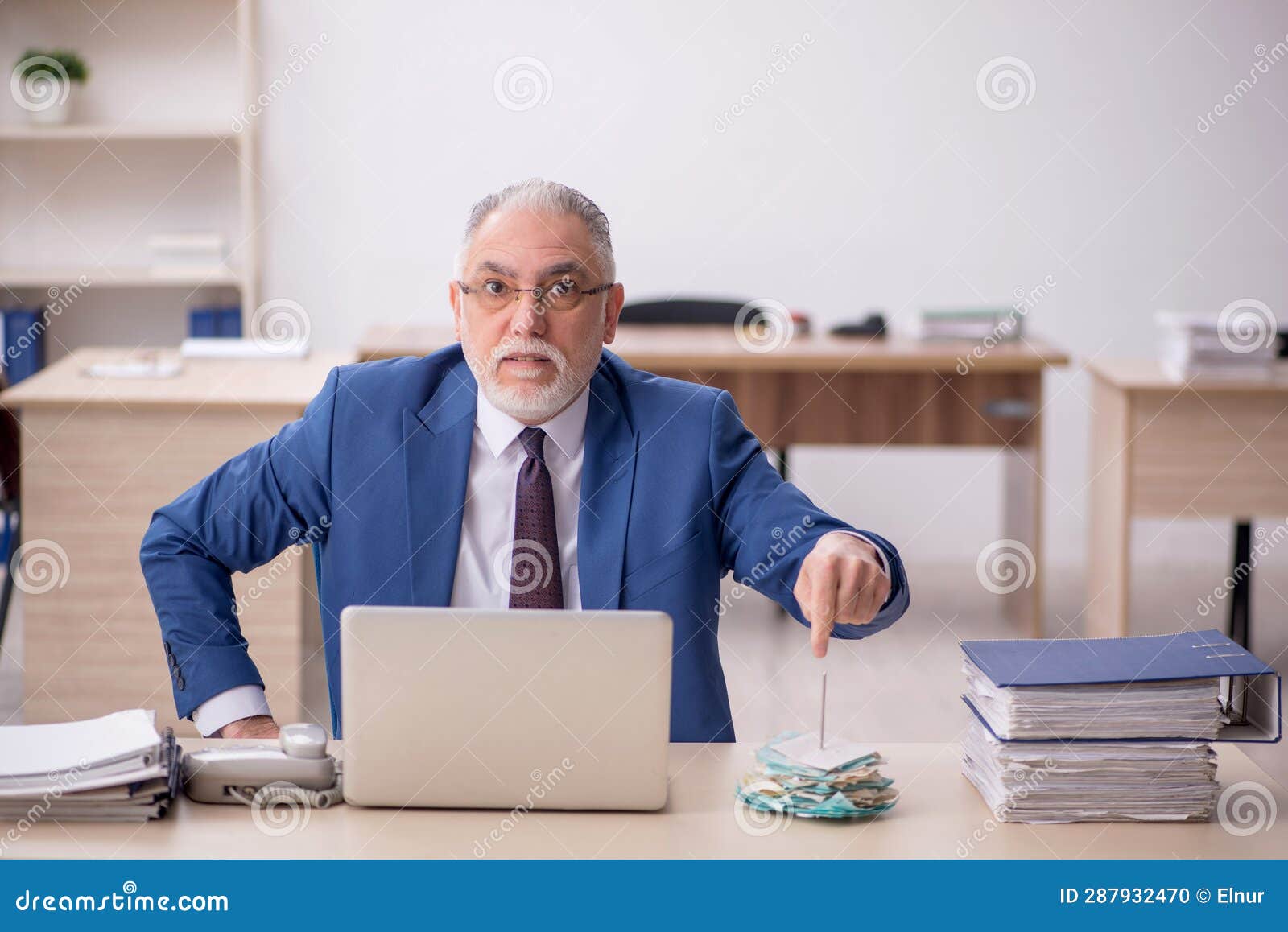 Old Male Employee Working in the Office Stock Photo - Image of bill ...