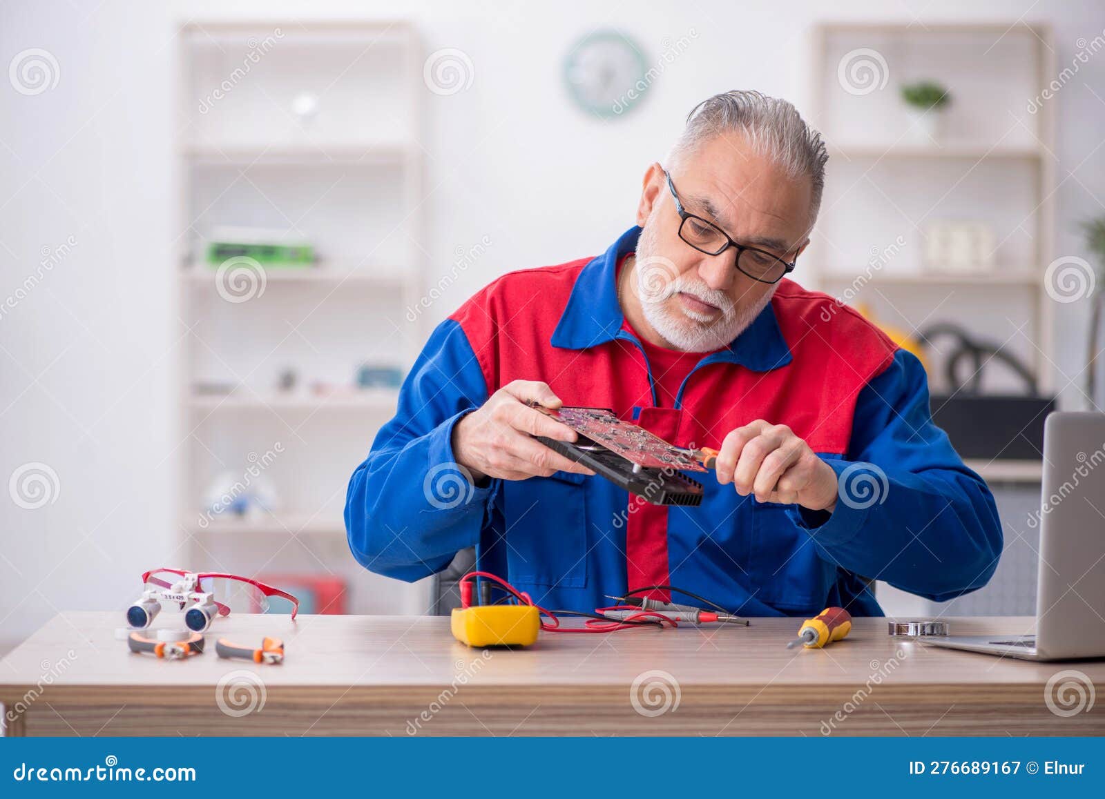 Old Male Repairman Repairing Computer Stock Image - Image of worker ...