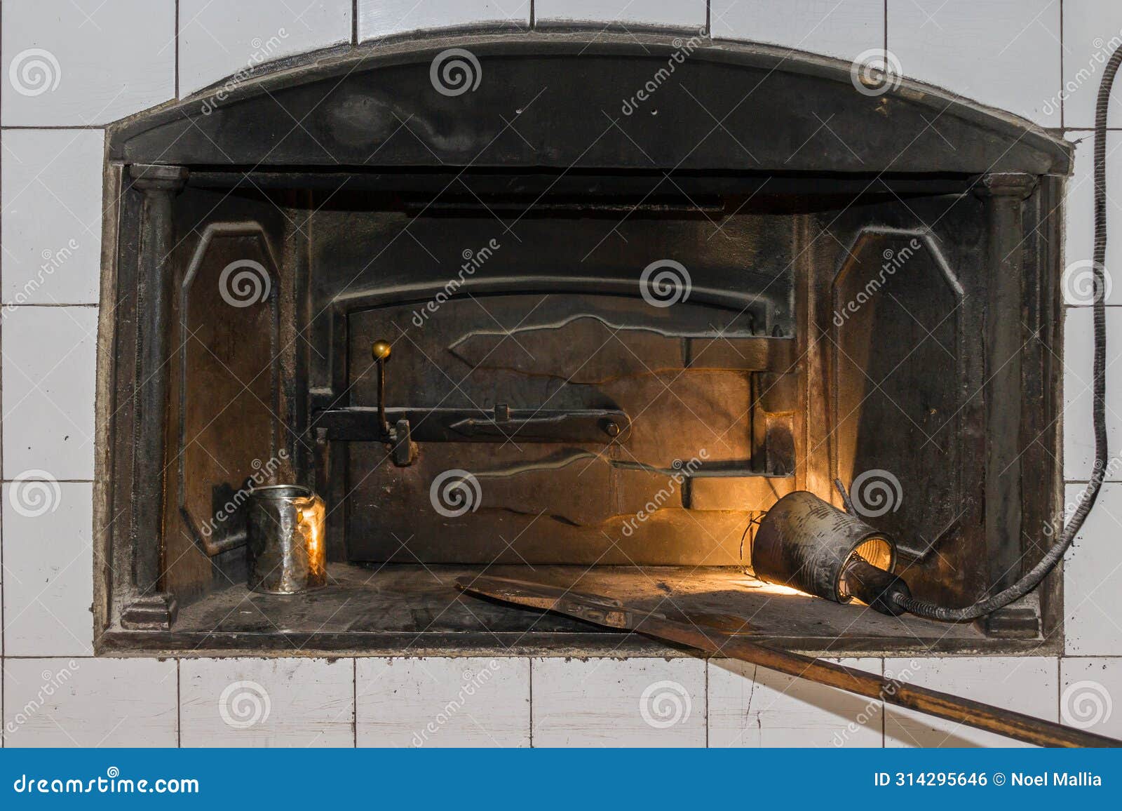 Old burning oven stock photo. Image of cooker, burning - 314295646