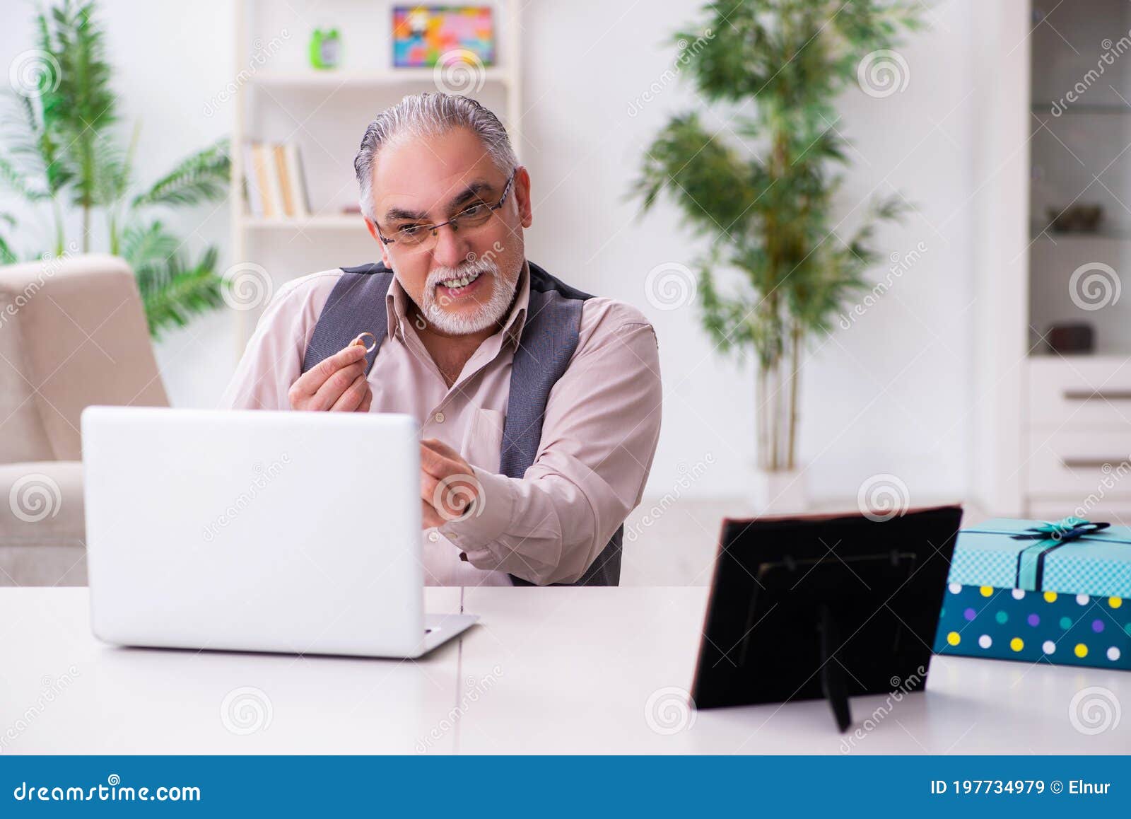 Old Man Doing Marriage Proposal Via Internet Stock Image - Image of ...