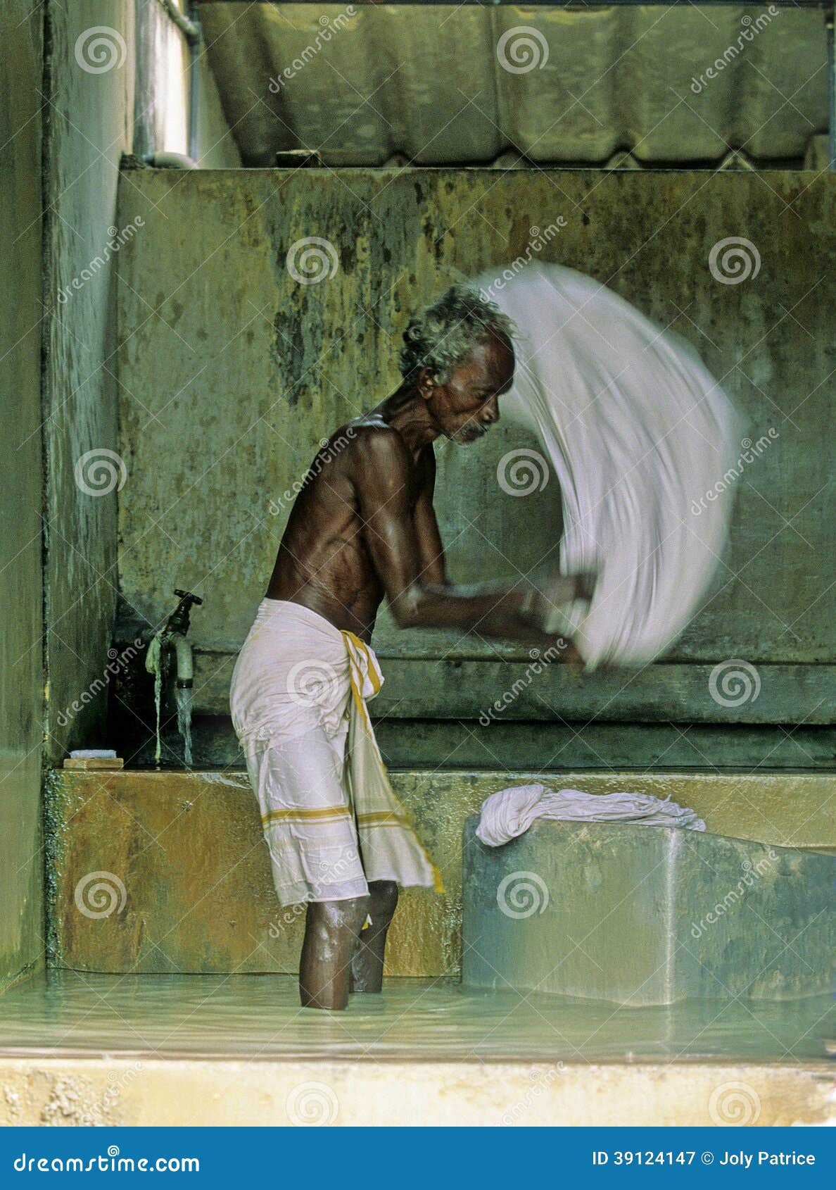 Old man in goa editorial photography. Image of laundry - 39124147